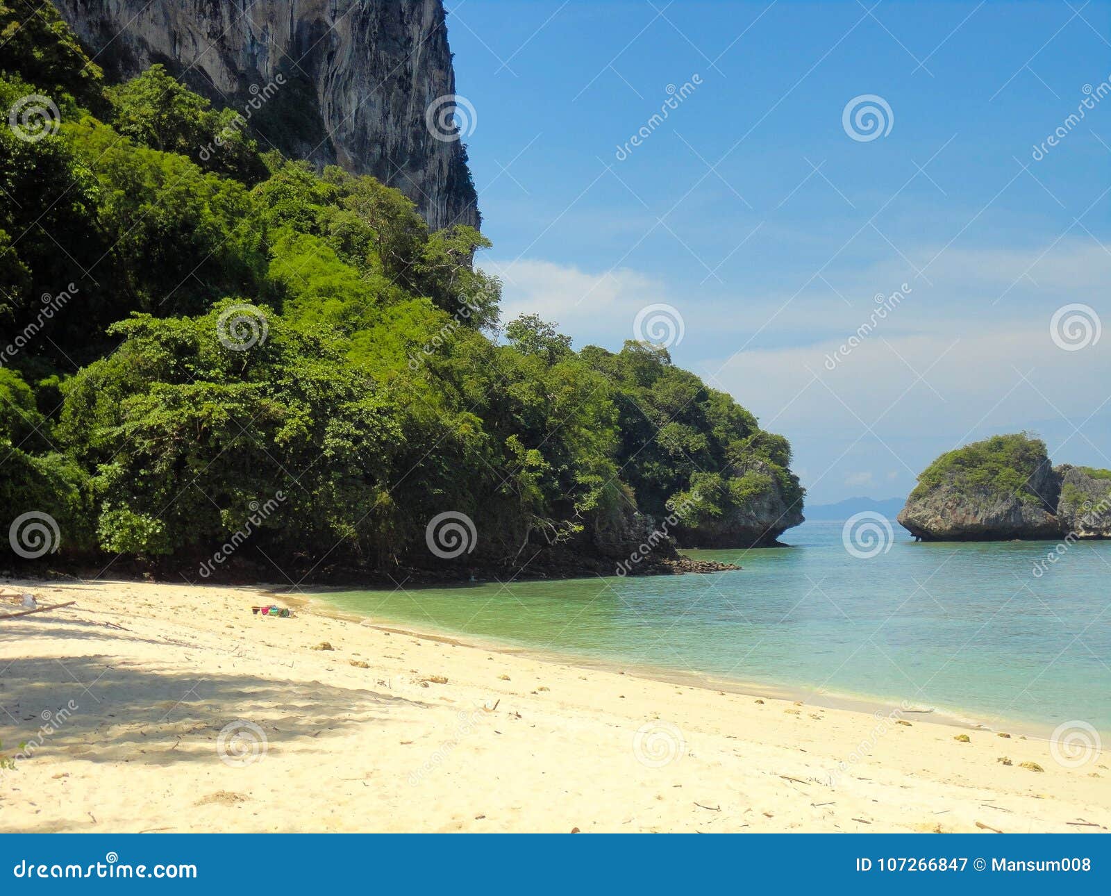 Playa de Railay imagen de archivo. Imagen de paisaje - 107266847