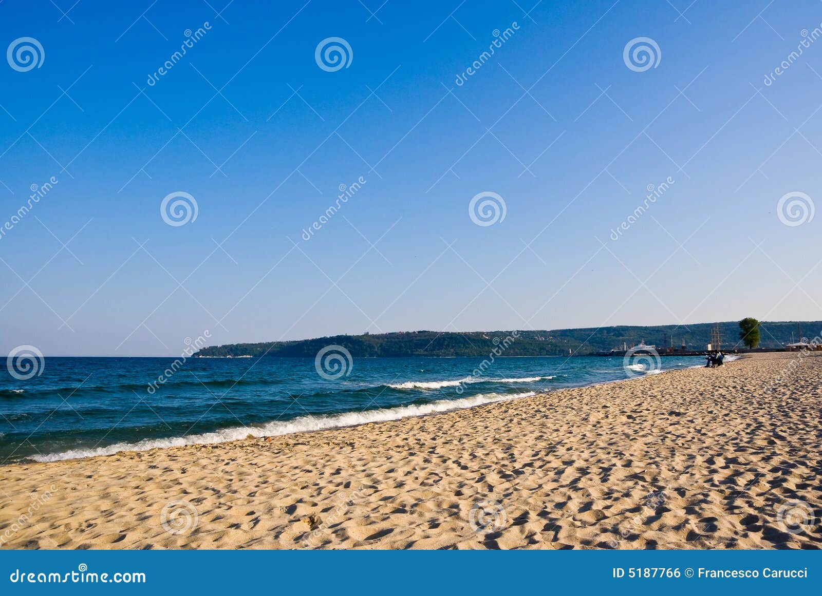 Playa de Sandy en Bulgaria foto de archivo. Imagen de arena - 5187766