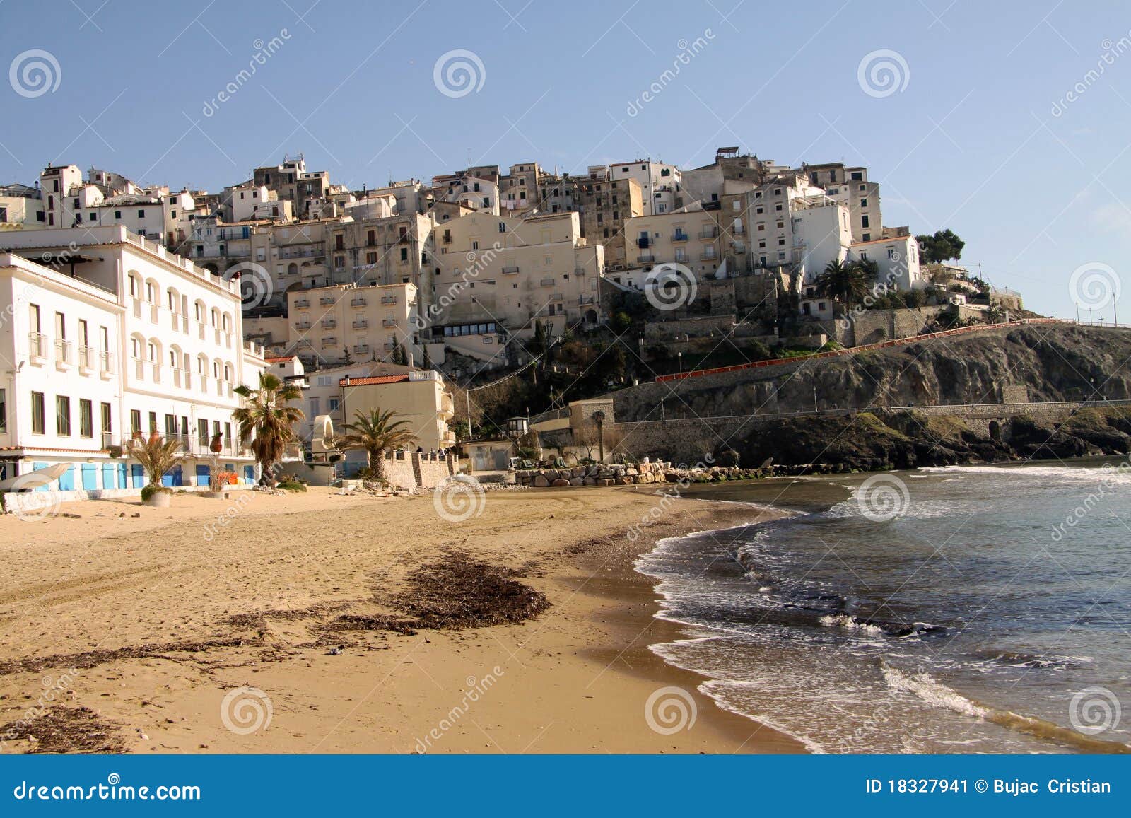 Playa De Sperlonga En Italia Imagen de archivo - Imagen de italia ...