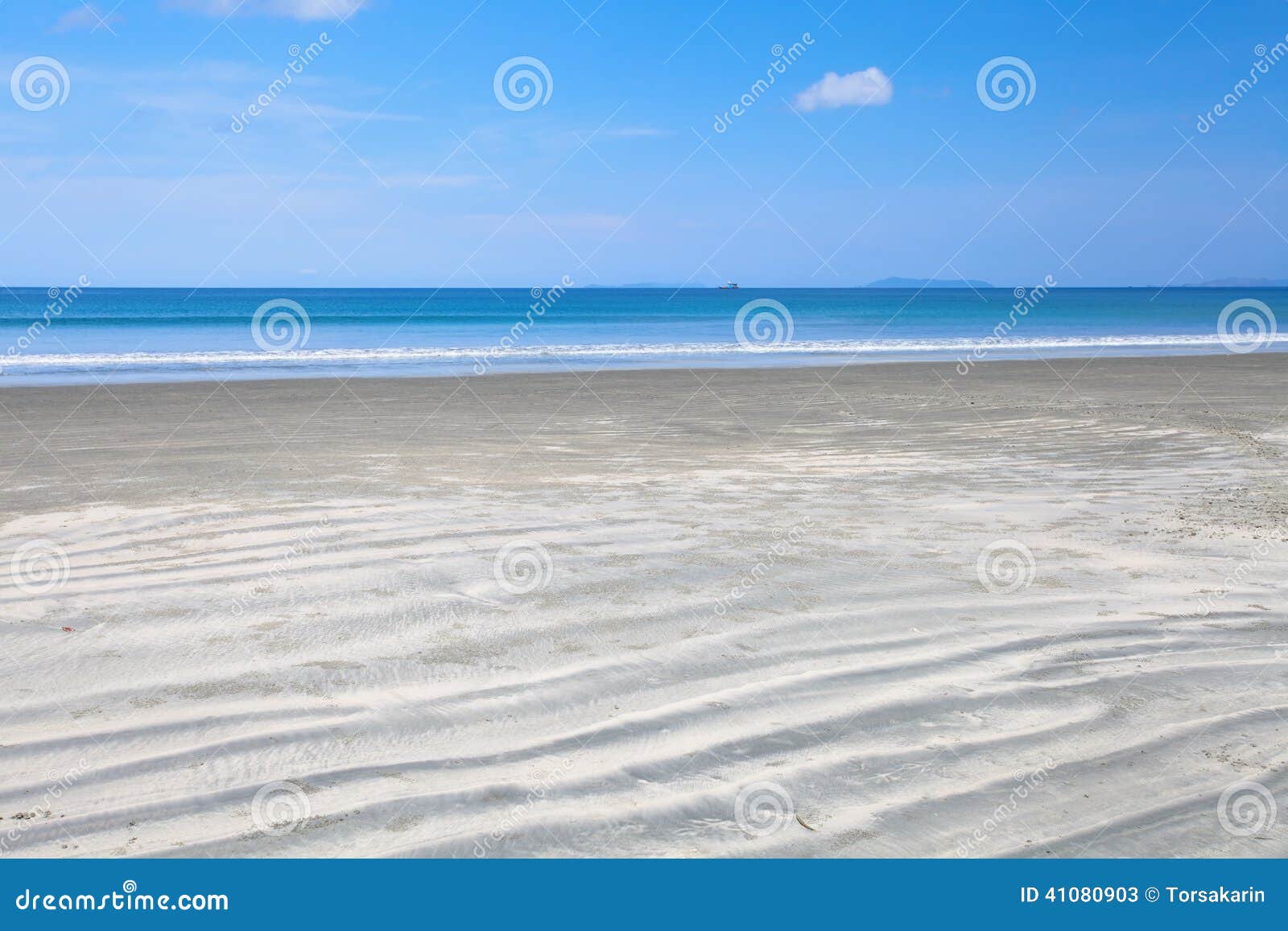 Playa del arena de mar imagen de archivo. Imagen de marejada - 41080903