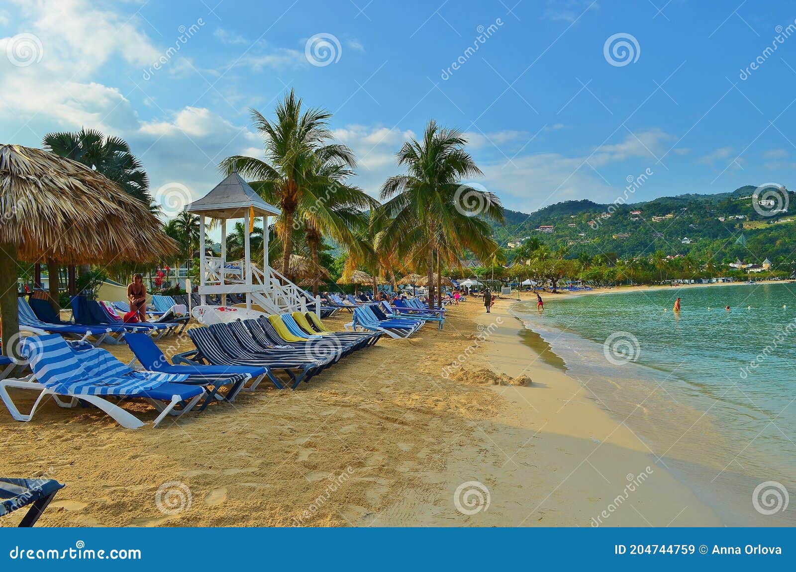 Playa En Ocho Rios En Jamaica Imagen de archivo editorial - Imagen de ...