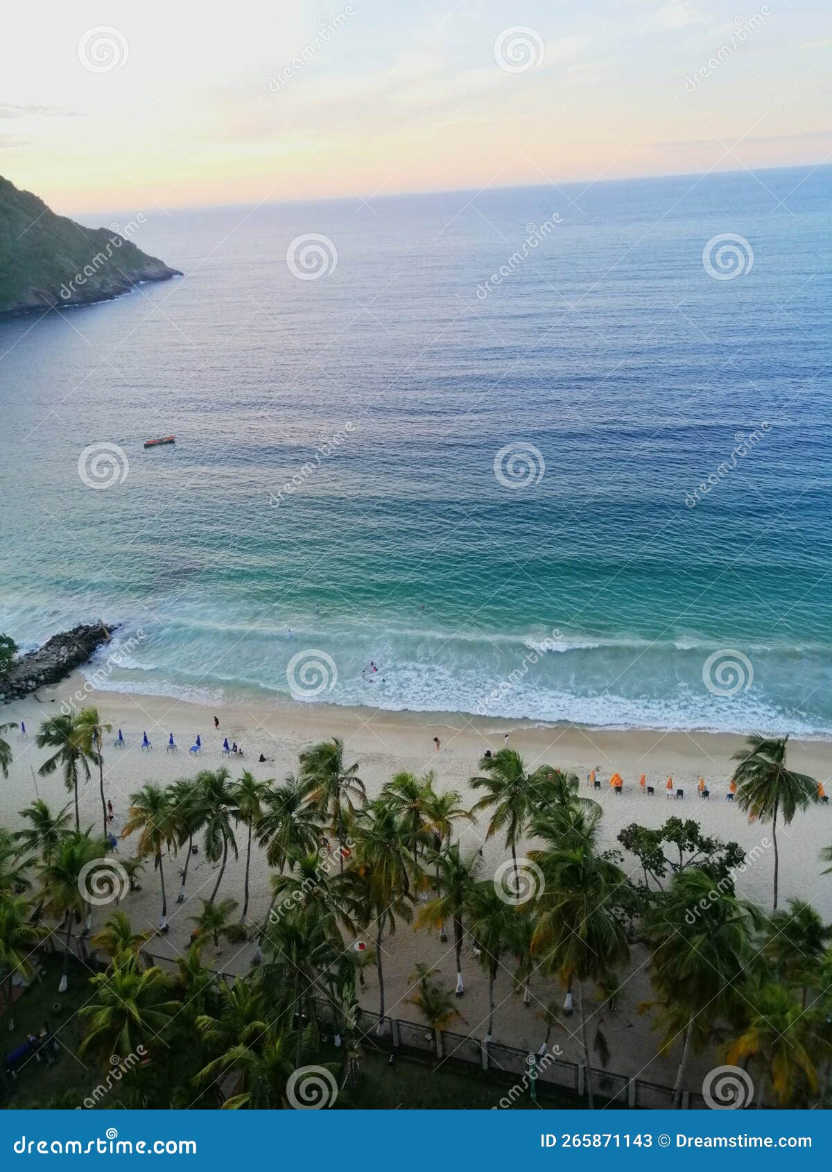 Playa mar cata Venezuela editorial stock photo. Image of cata - 265871143
