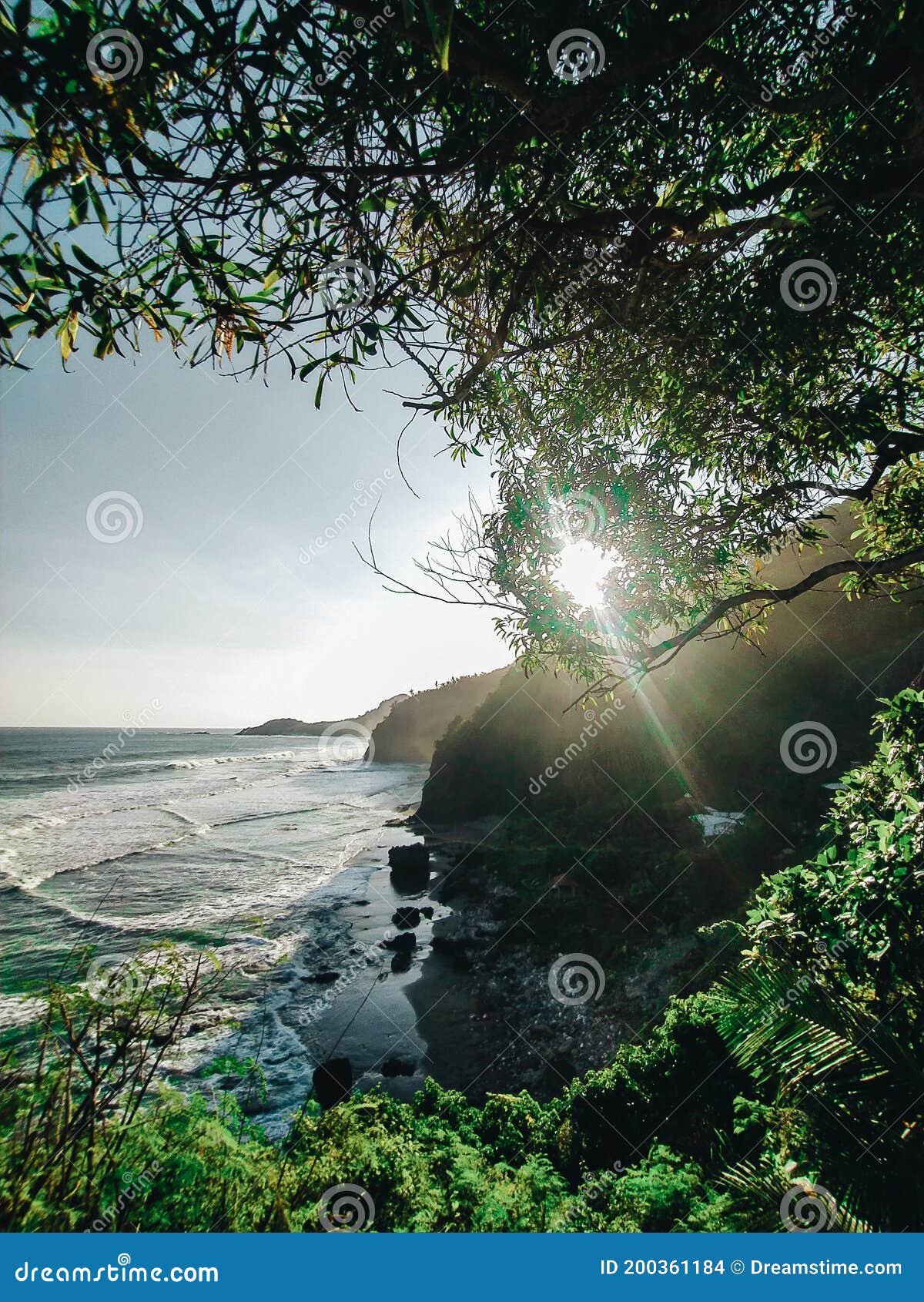Playa Surumanis En El Distrito De Kebumen Foto de archivo - Imagen de ...