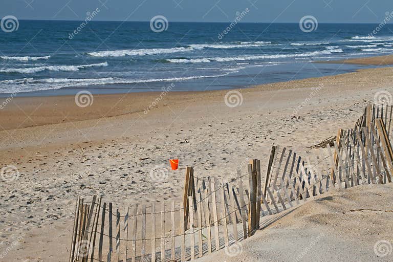 Playa y océano de Sandy foto de archivo. Imagen de exterior - 2852686
