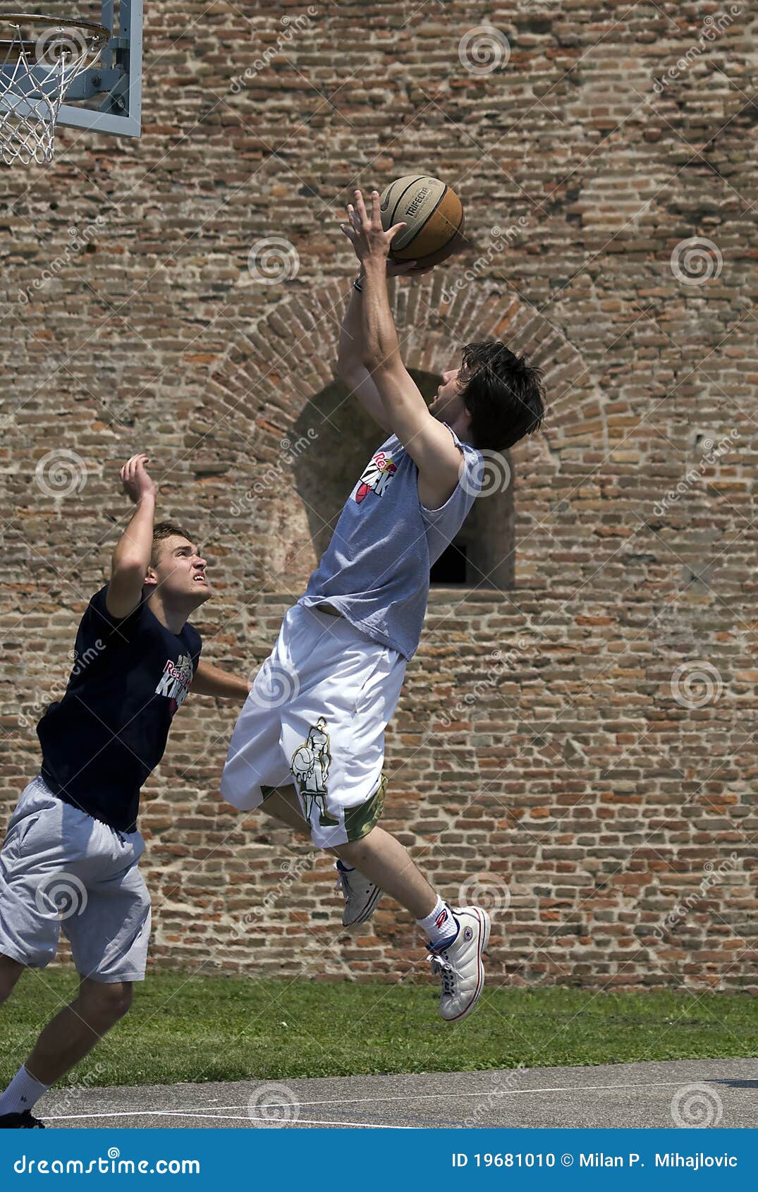 Player shot the ball-1 editorial image. Image of qualifications - 19681010