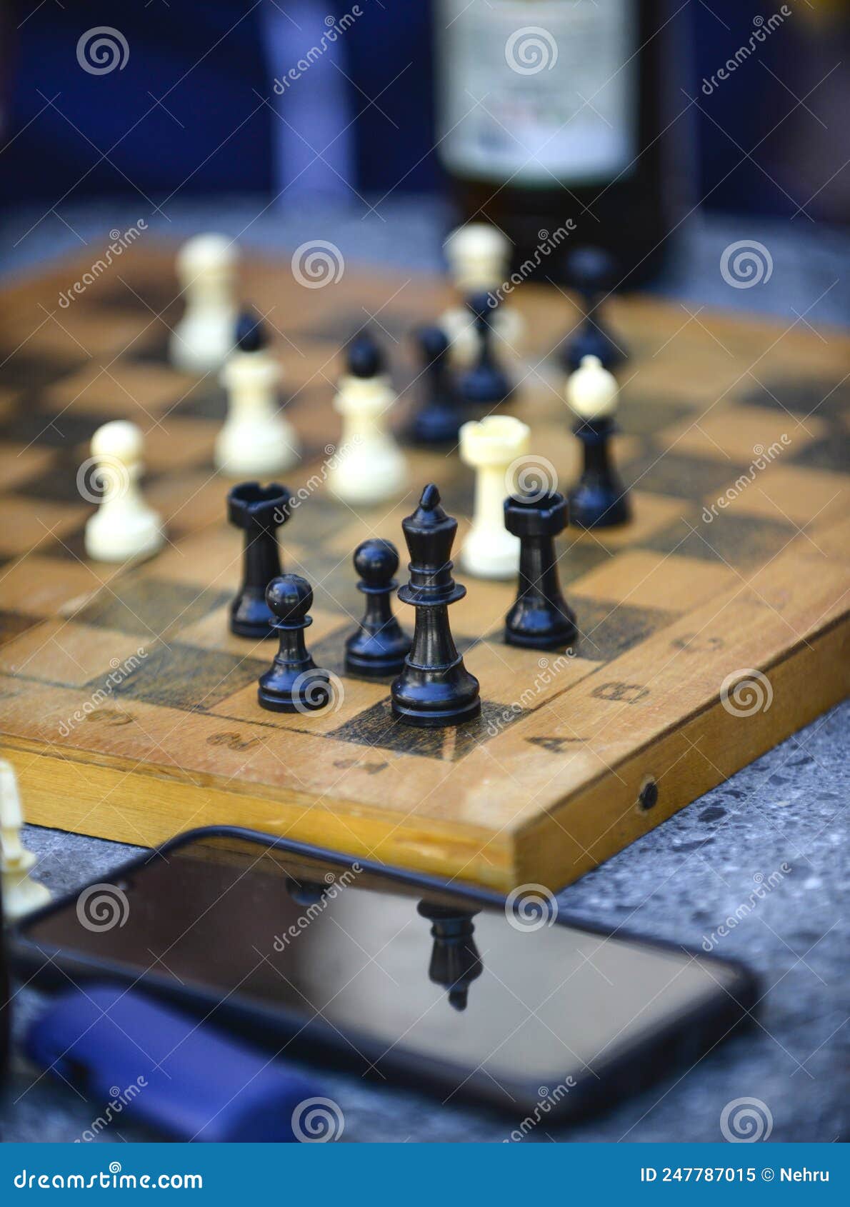 Playing Chess , Reflection on a Smartphone Display Stock Image - Image ...