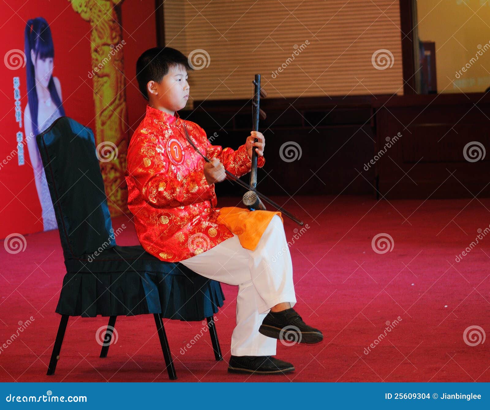 Playing the erhu boy editorial stock image. Image of playing - 25609304