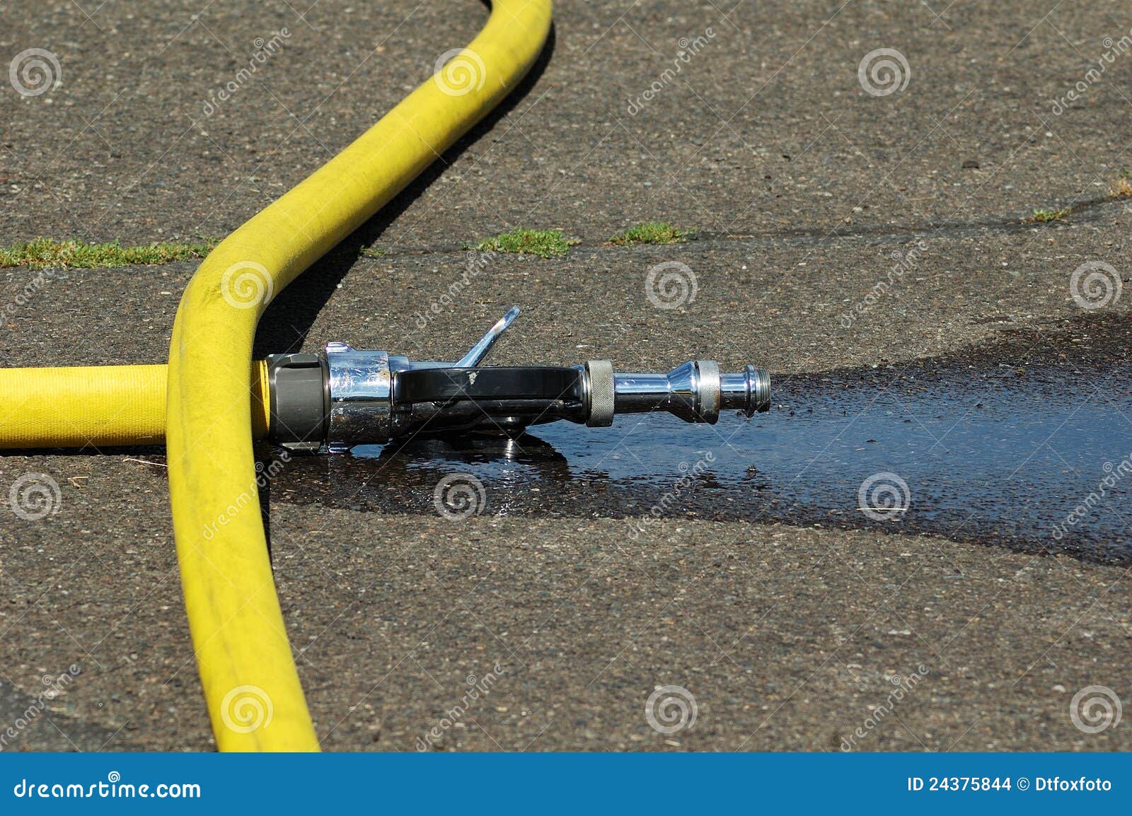 Playpipe stock photo. Image of outdoors, playpipe, yellow - 24375844