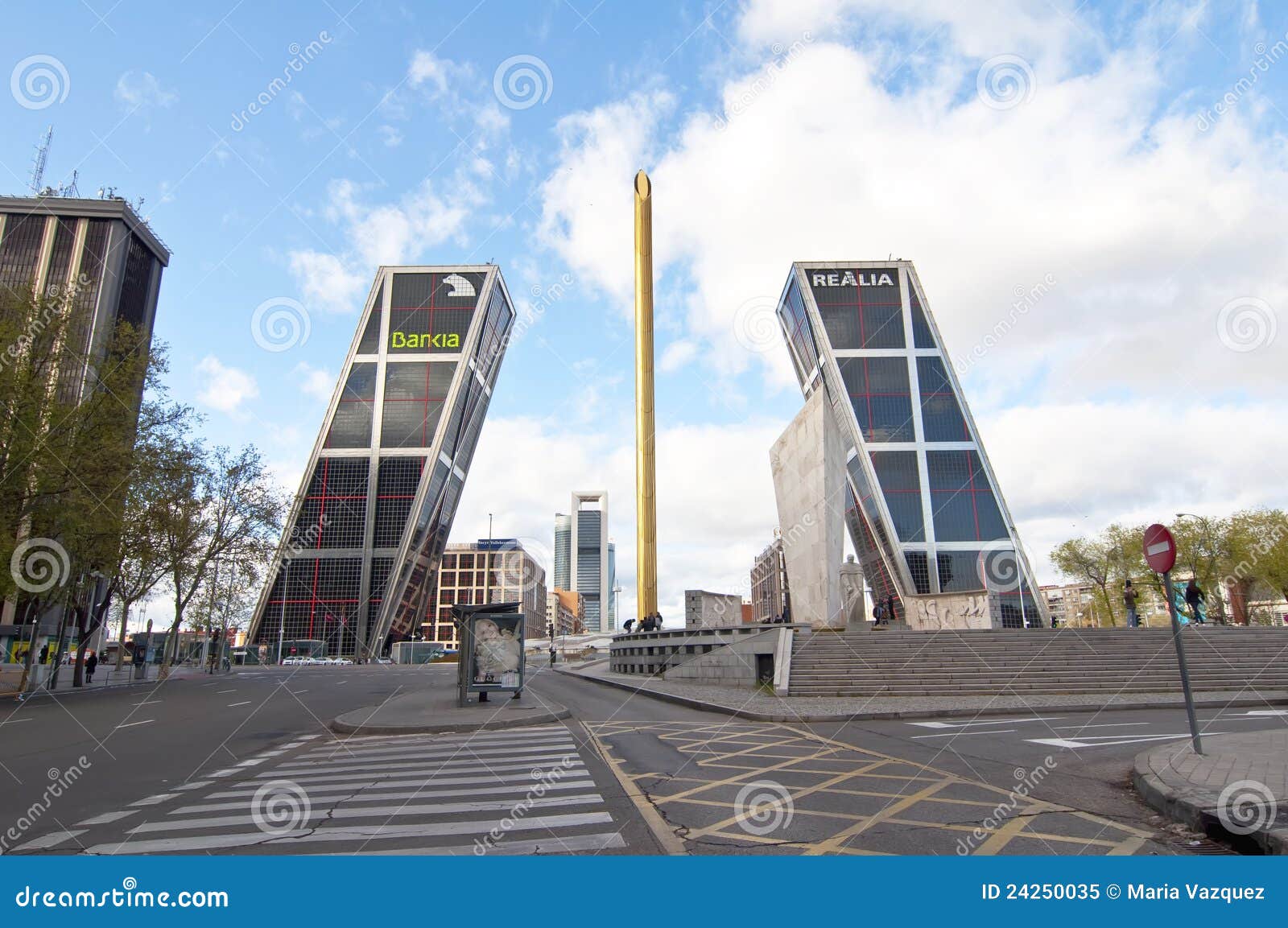 Plaza Castilla,Madrid editorial image. Image of facade - 24250035