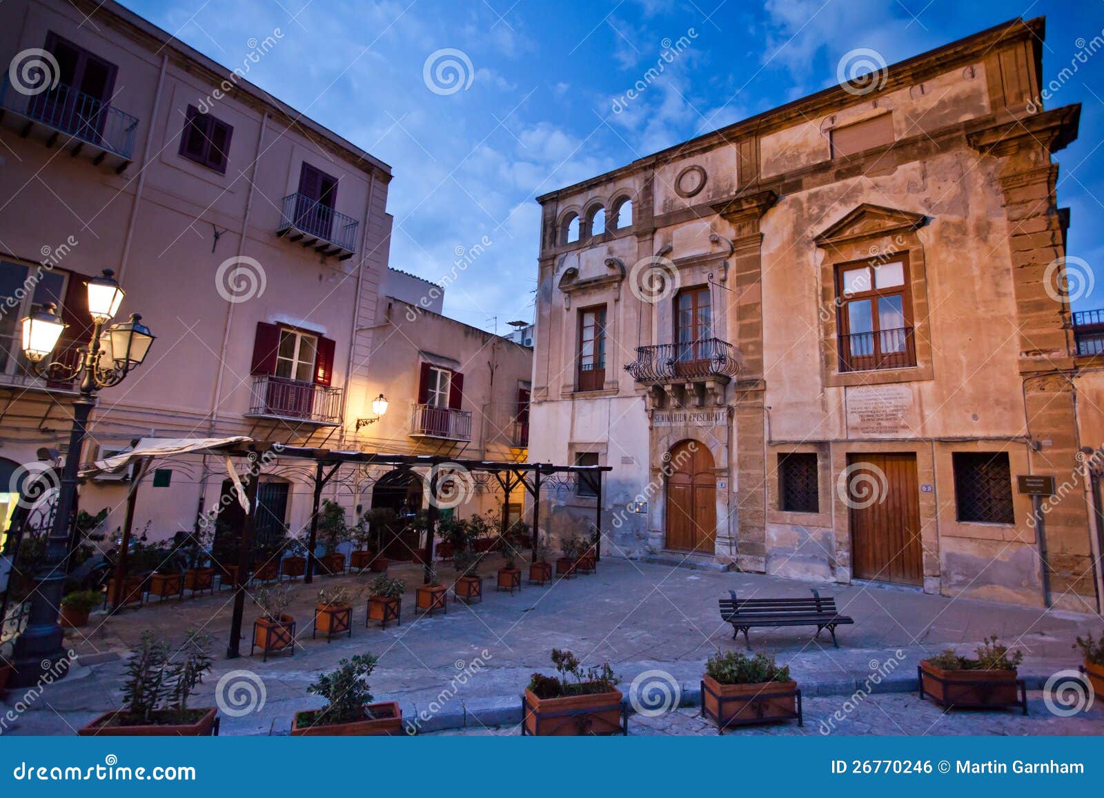 Plaza Doumo foto de archivo. Imagen de sicilia, historia - 26770246