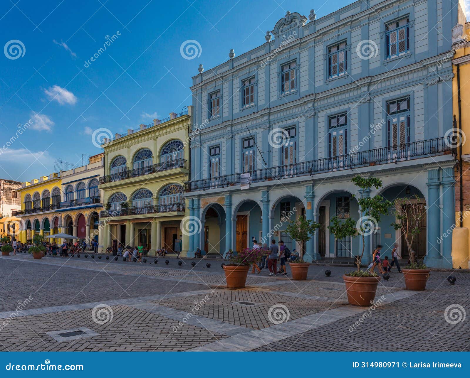 The Plaza Vieja - Havana, Cuba Stock Image - Image of district, city ...