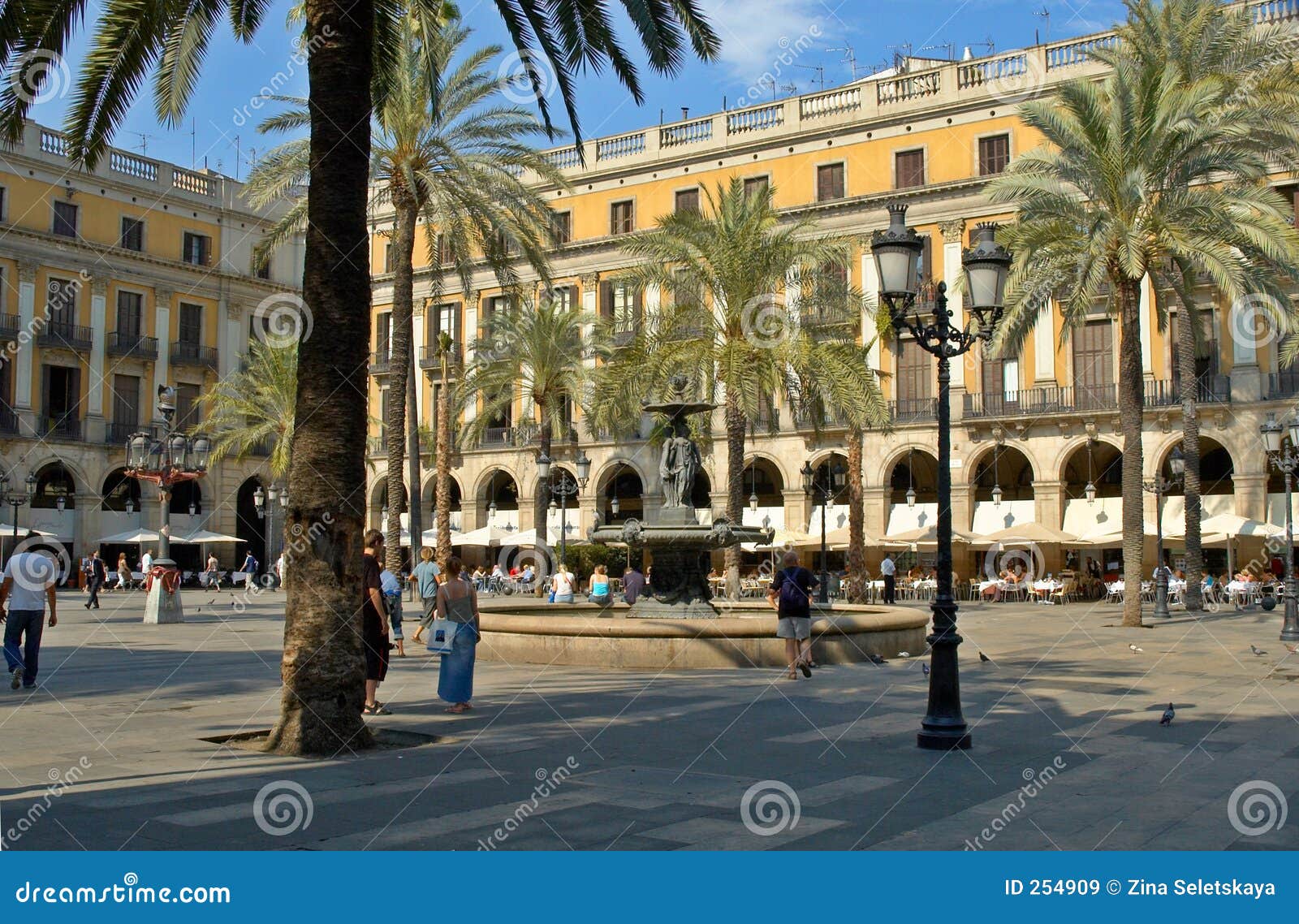 Plazza Reial editorial stock image. Image of reial, europe - 254909