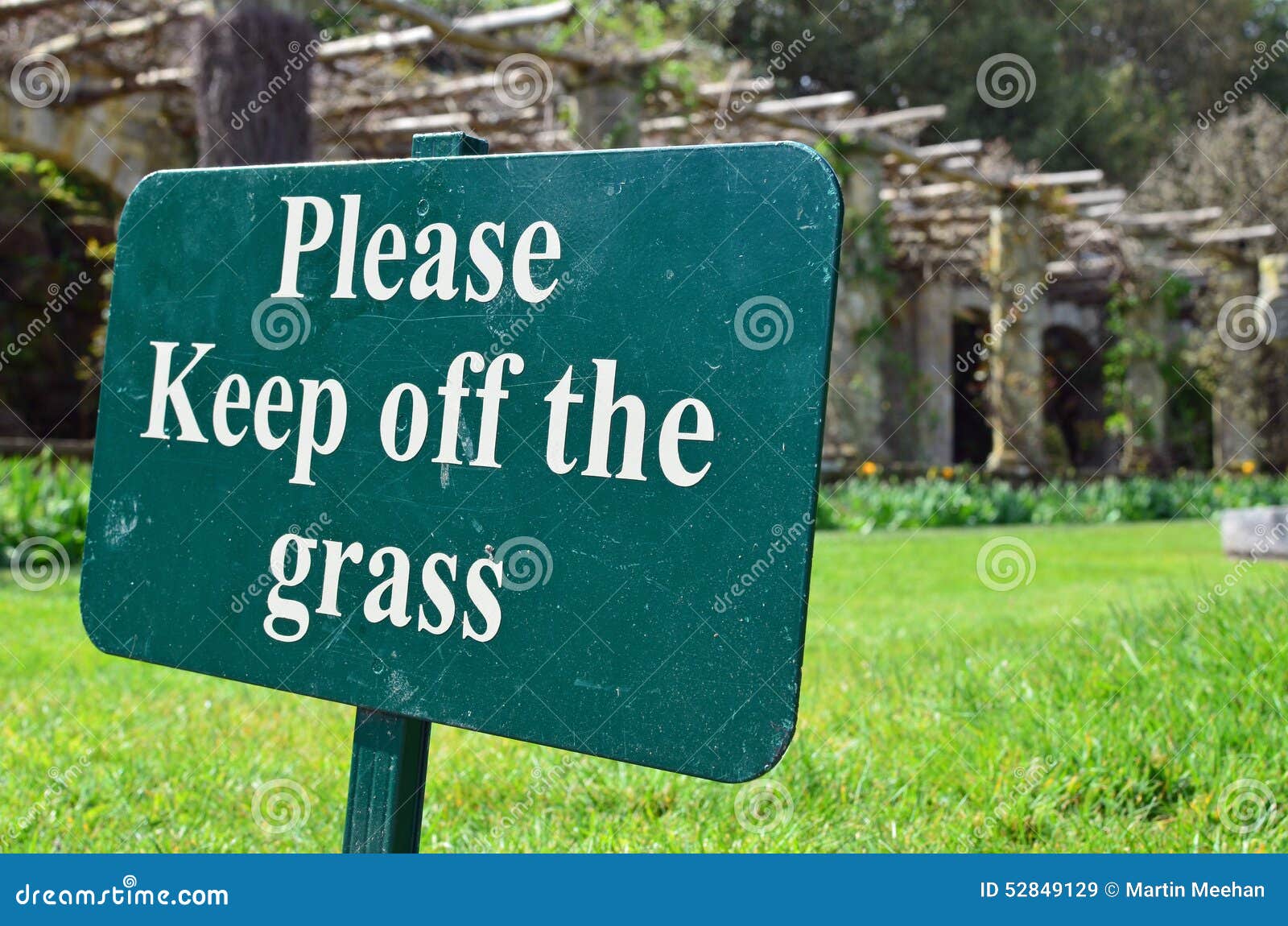 Please Keep Off the Grass Sign. Stock Image - Image of lawn, standing ...