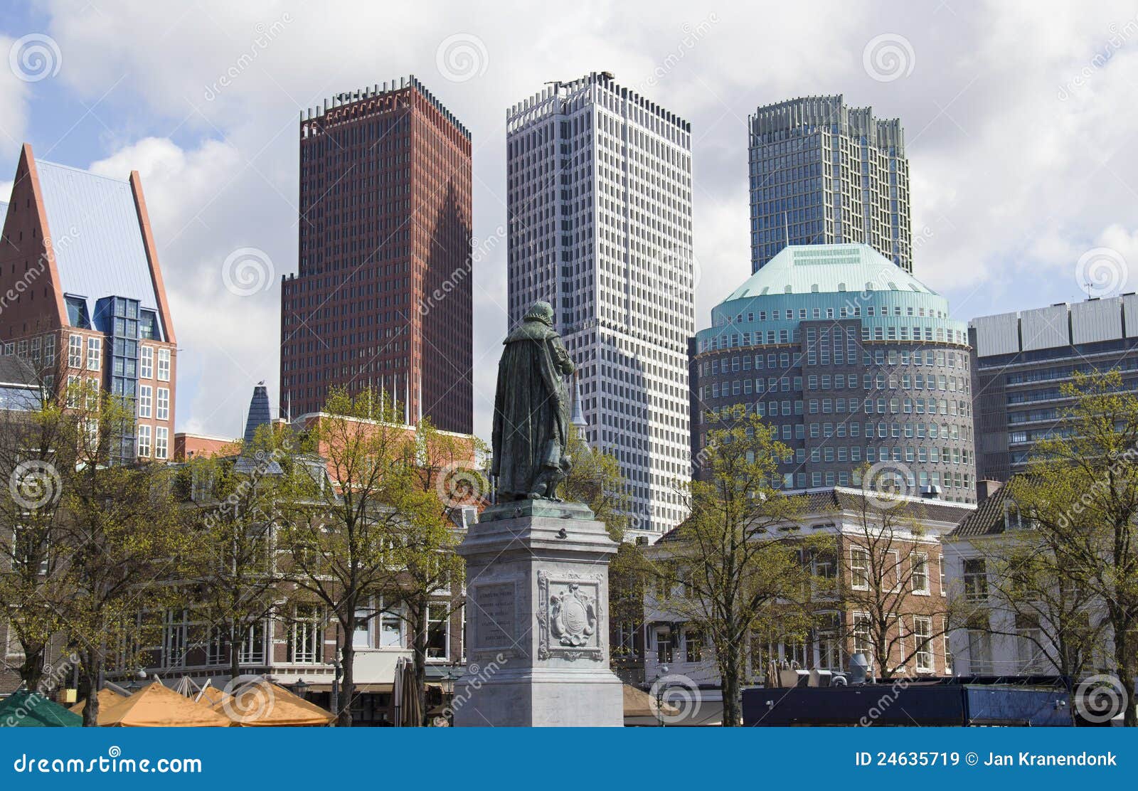 Plein, L'aia, Olanda immagine stock editoriale. Immagine di defunto - 24635719