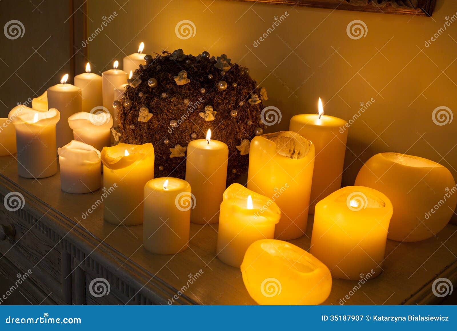 Plenty of lighted candles stock image. Image of beauty - 35187907
