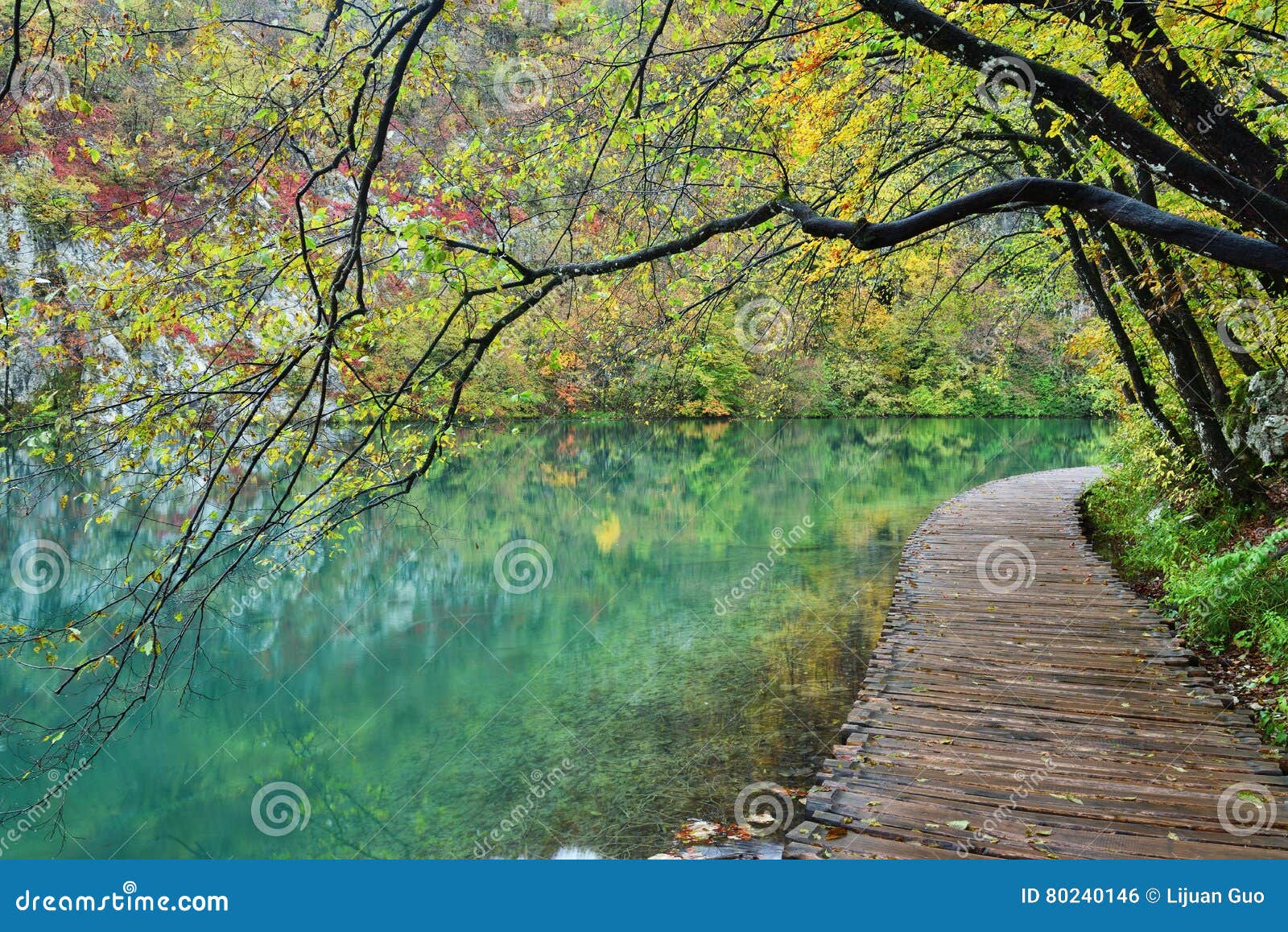 Plitvice Lakes Autumn, Croatia Stock Photo - Image of boardwalk, park ...