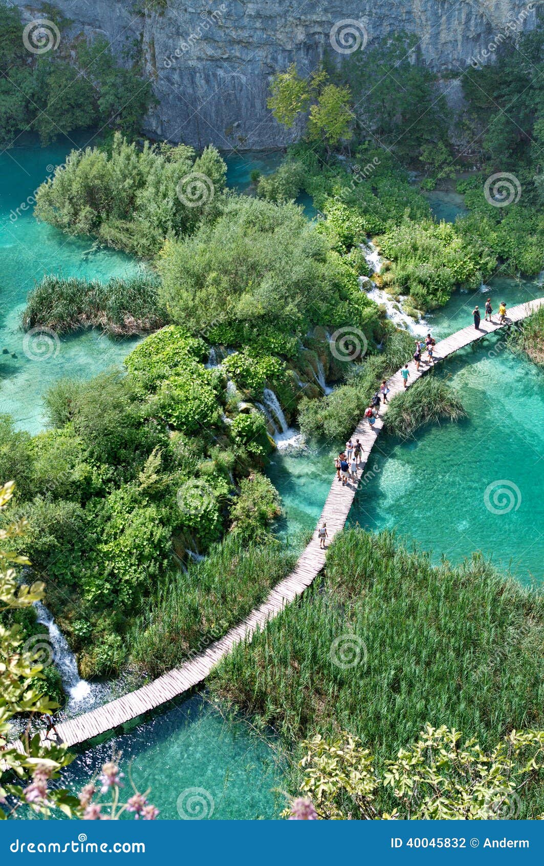 Plitvice Lakes in Croatia editorial photography. Image of path - 40045832
