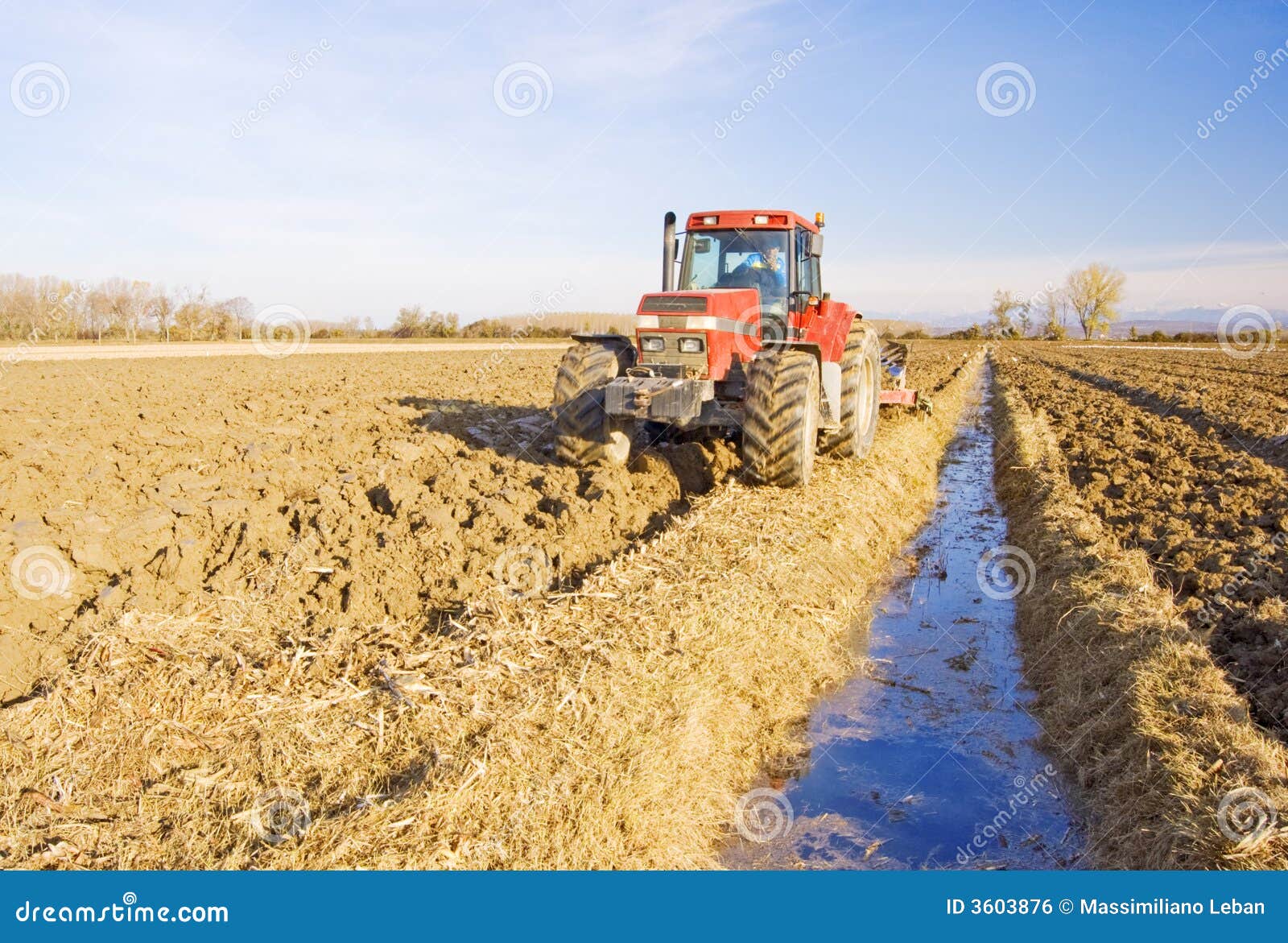 Ploughing stock photo. Image of land, irrigate, fields - 3603876