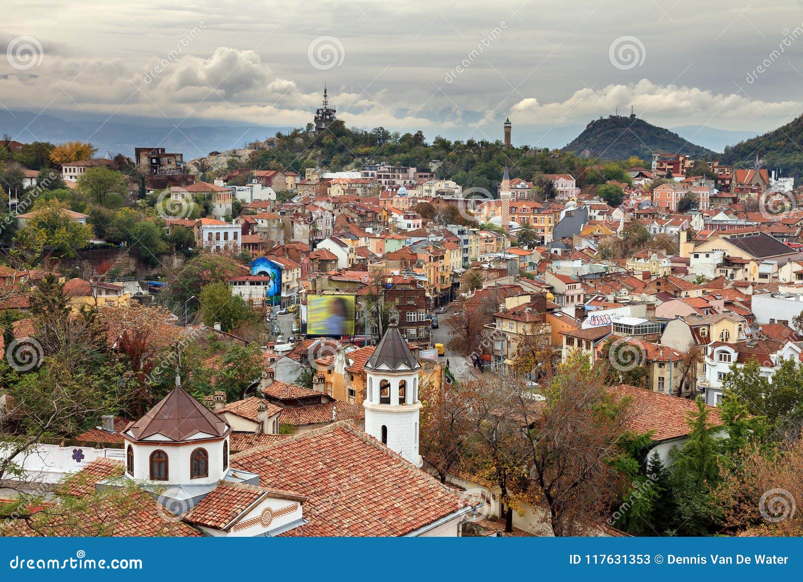 Plowdiw-Skyline stockbild. Bild von römisch, hügel, haus - 117631353