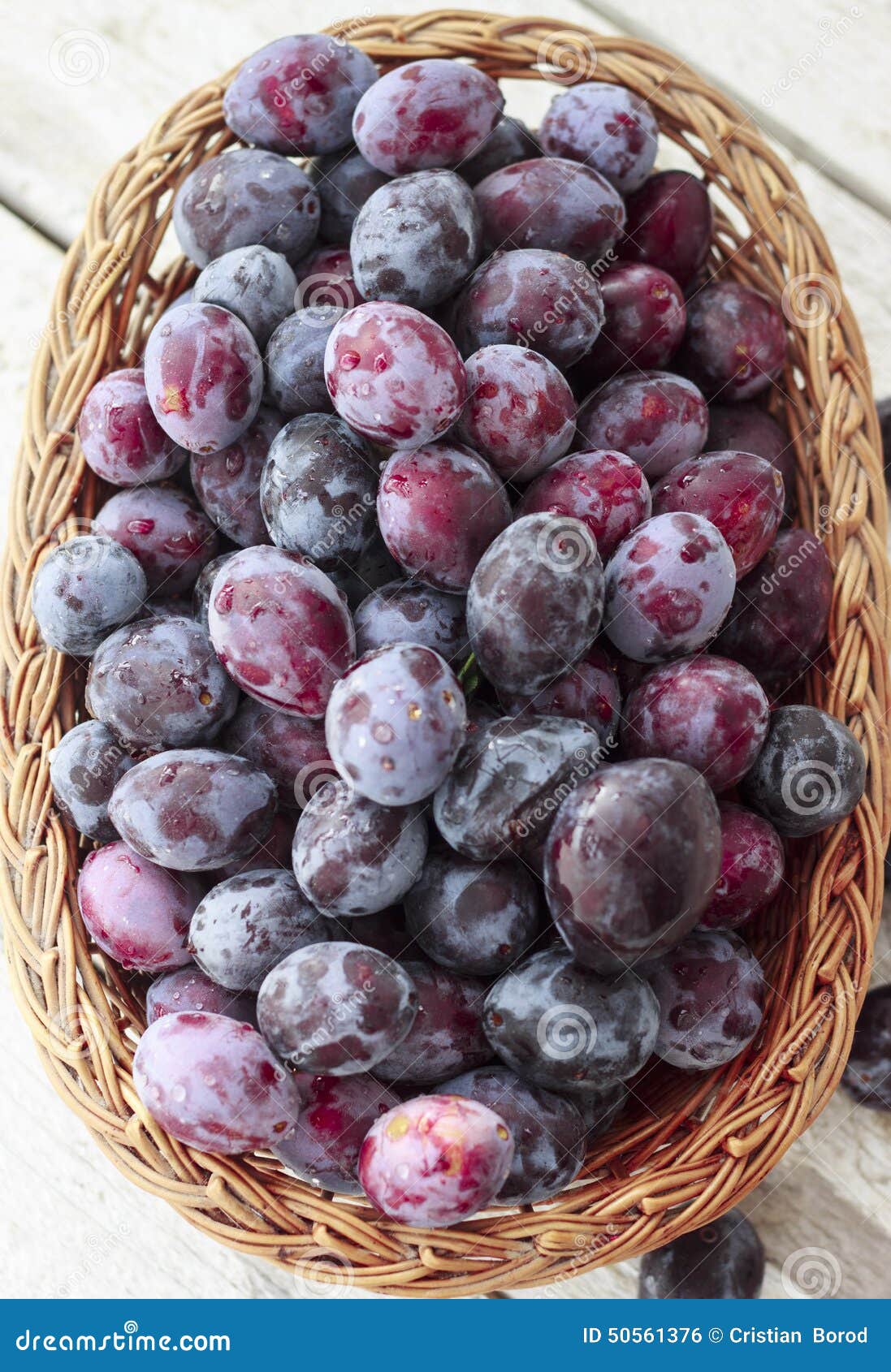 Plum basket top view stock photo. Image of produce, bushel - 50561376
