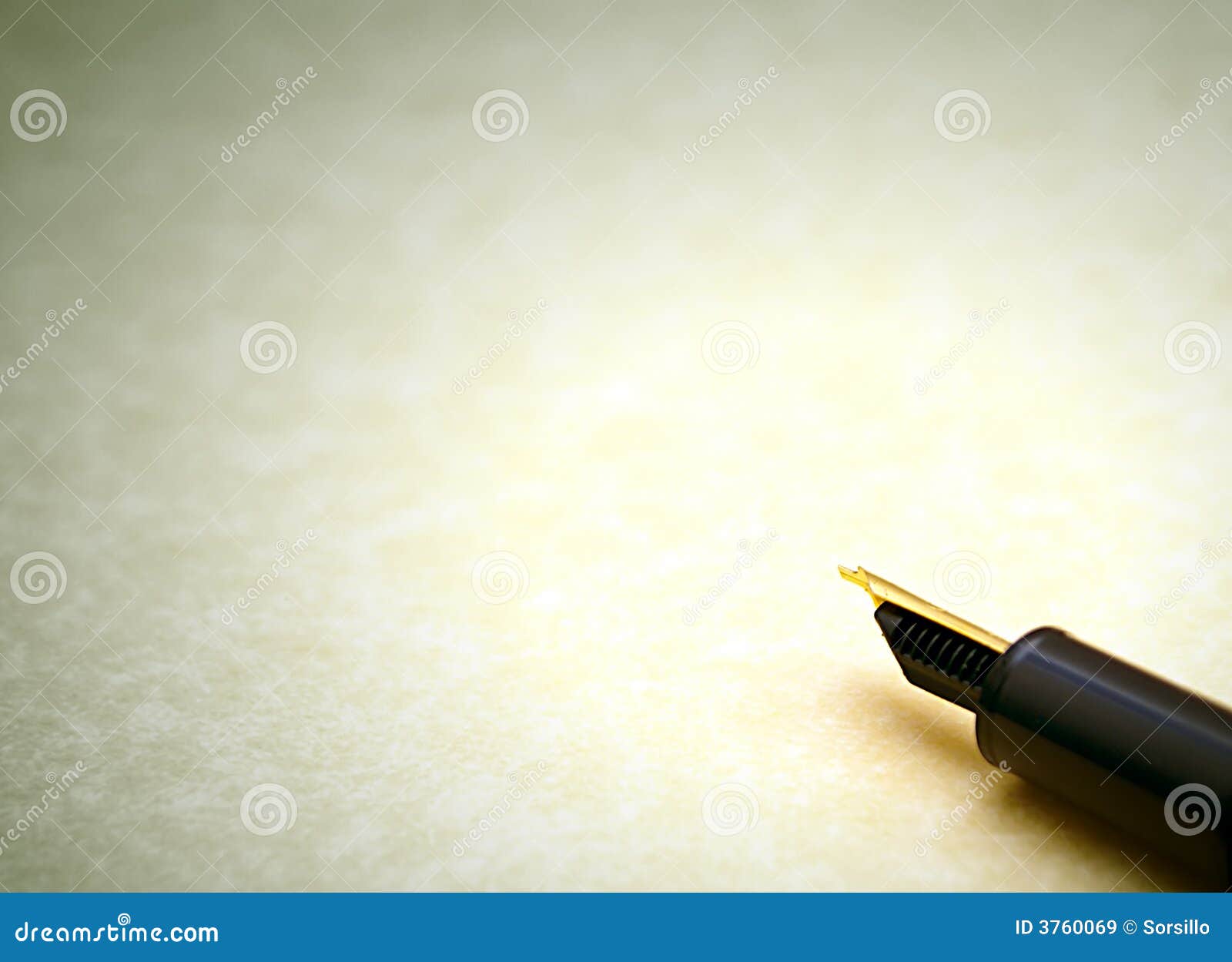 Pluma y papel imagen de archivo. Imagen de pergamino, diario - 3760069