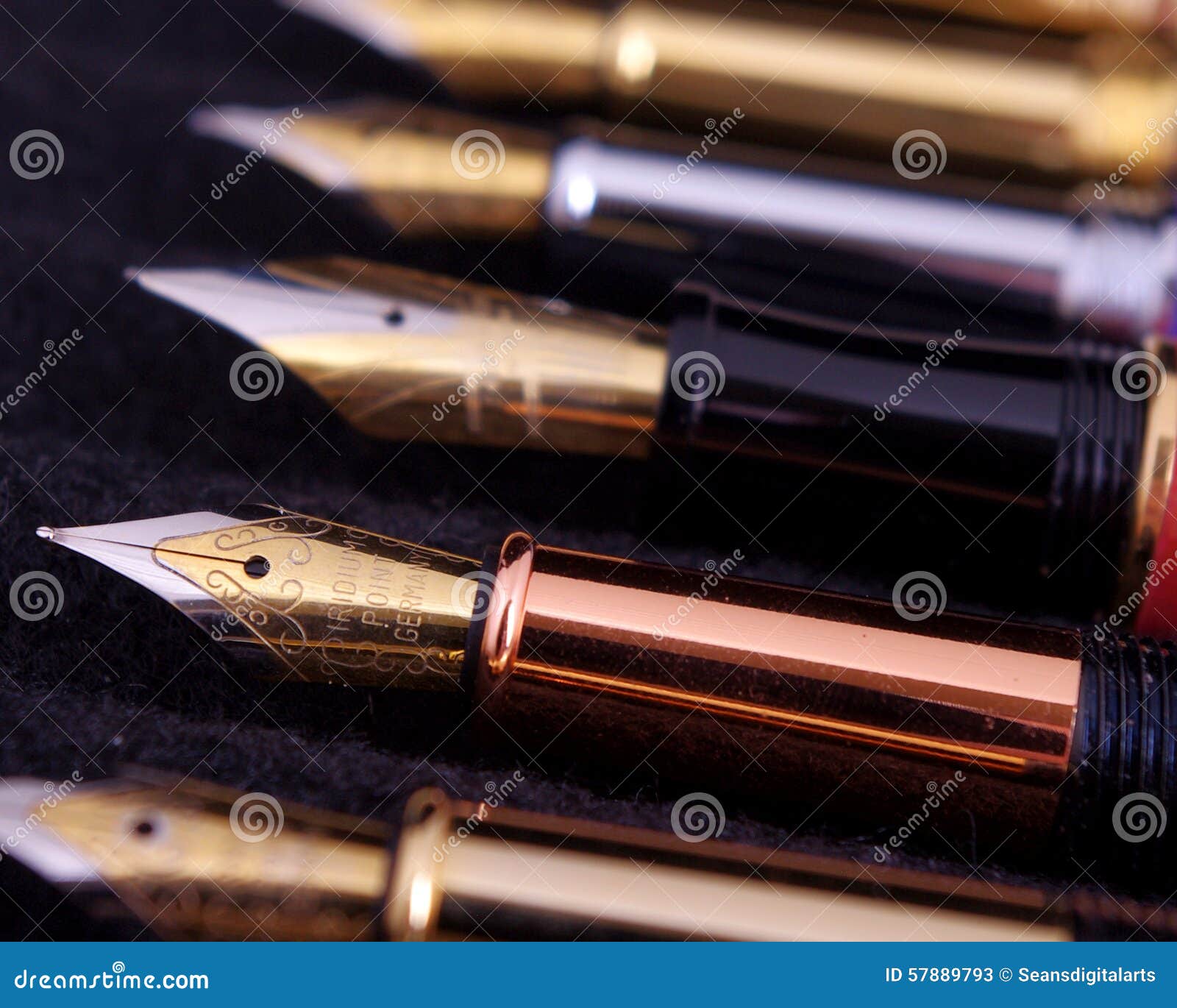 43,687 Pens Fotos - Libres de Derechos y Gratuitas de Dreamstime