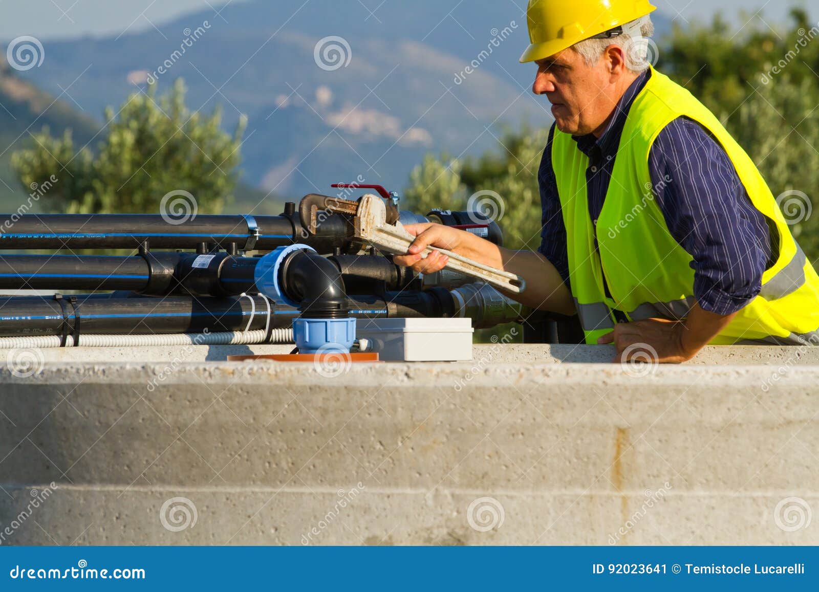 Plumber at work stock image. Image of drainage, occupation - 92023641