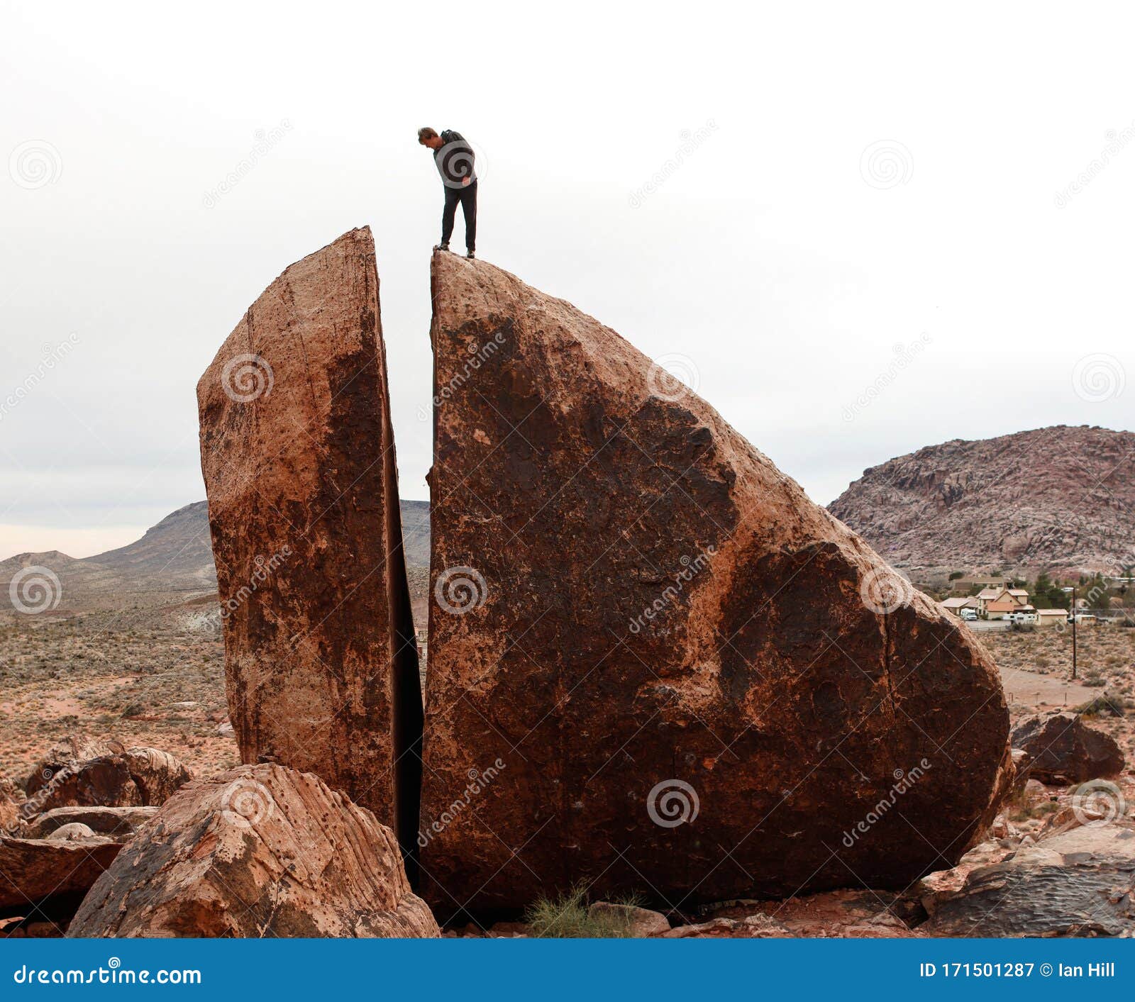 Red Rocks Boulder Editorial Image | CartoonDealer.com #171501322
