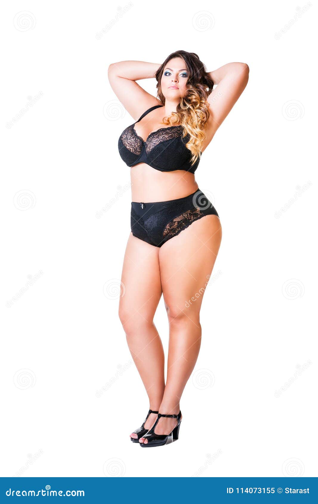Plus Sexig Modell För Format I Svart Underkläder Fet Kvinna Som