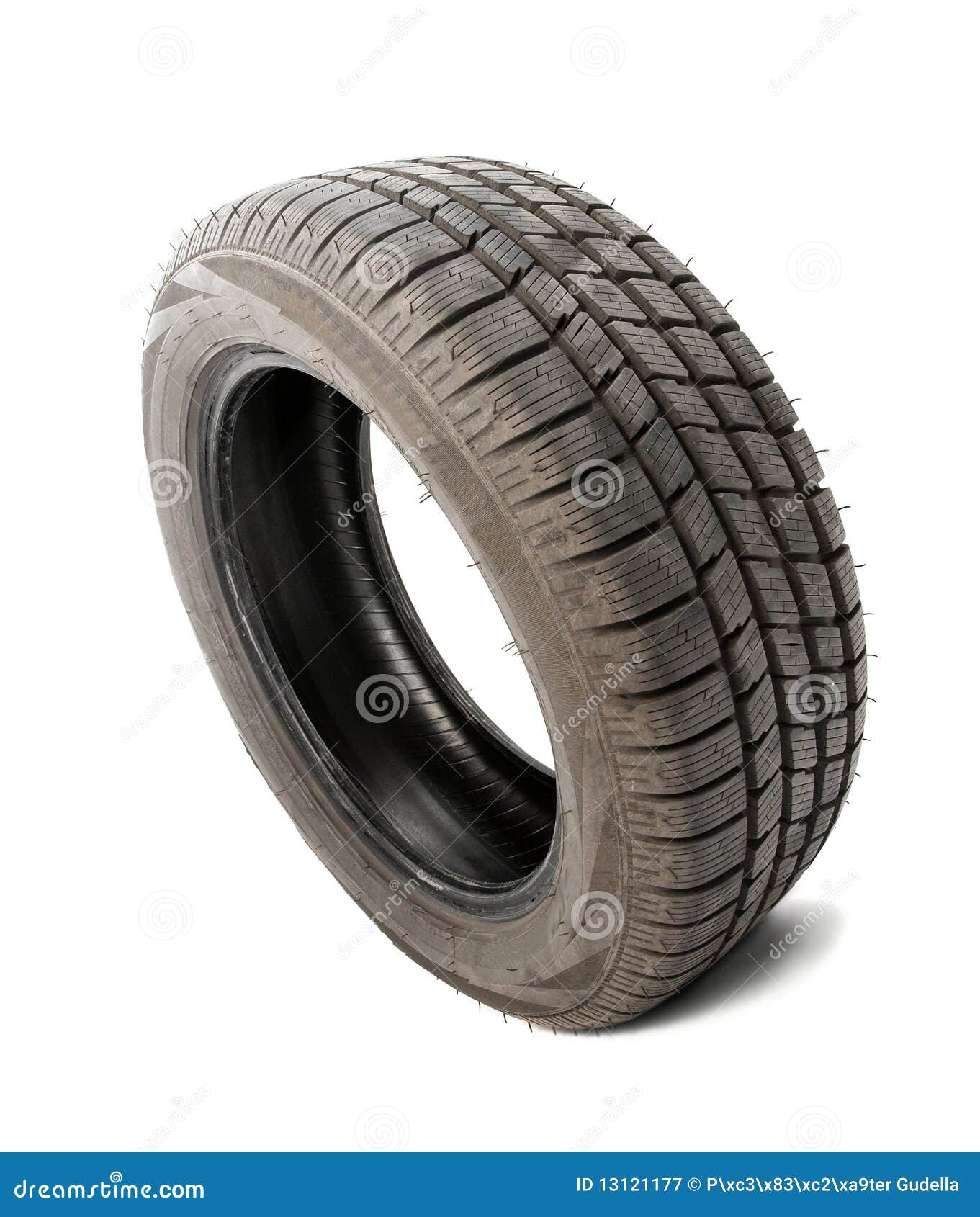 Pneu image stock. Image du trains, partie, réutilisez - 13121177