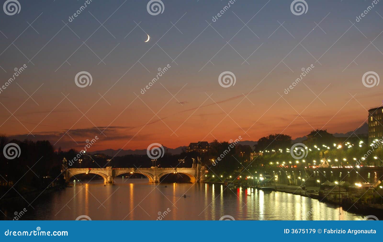 PO-Fluss an Der Dämmerung in Turin Stockbild - Bild von atmosphäre ...