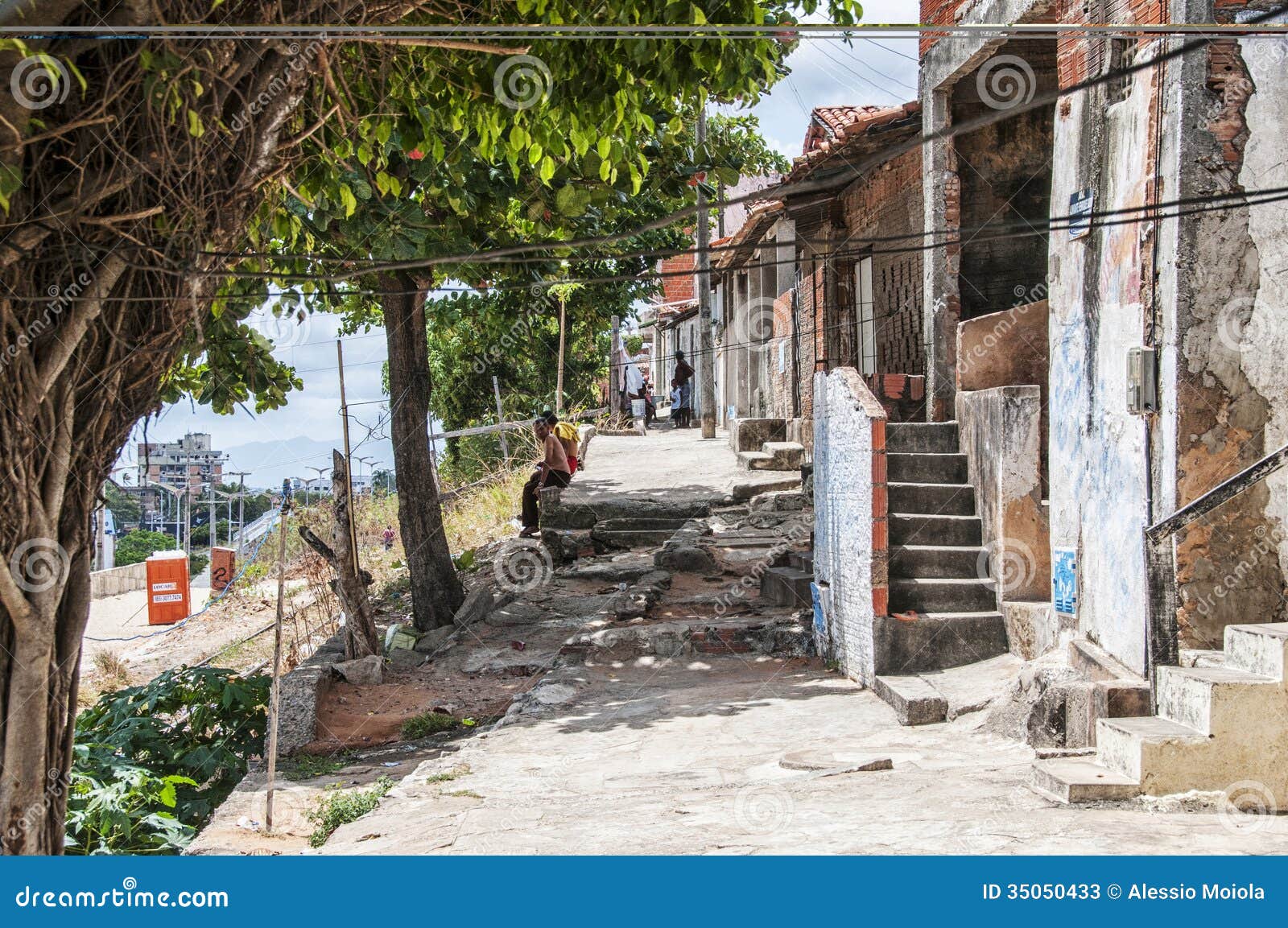 Pobres De La Vecindad Y Descuidado Foto de archivo editorial - Imagen ...