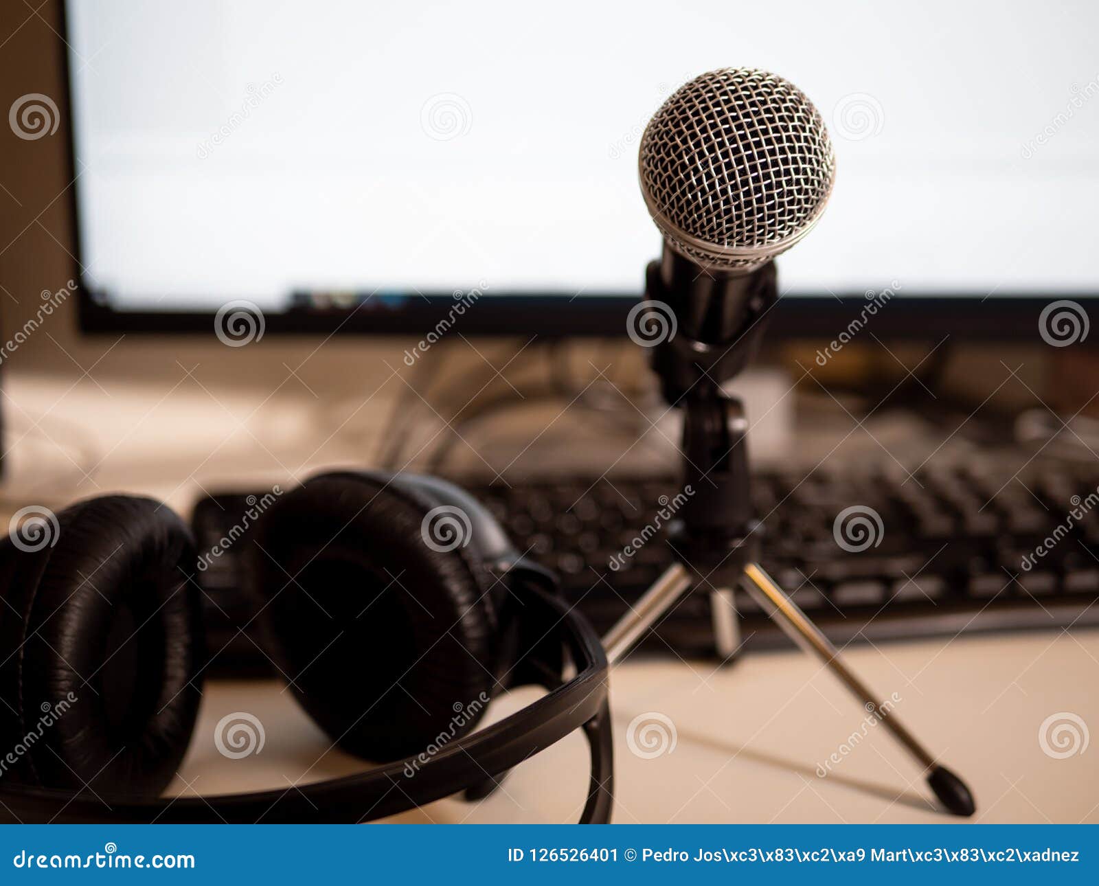 Podcast Studio: Microphone and Computere Stock Image - Image of ...