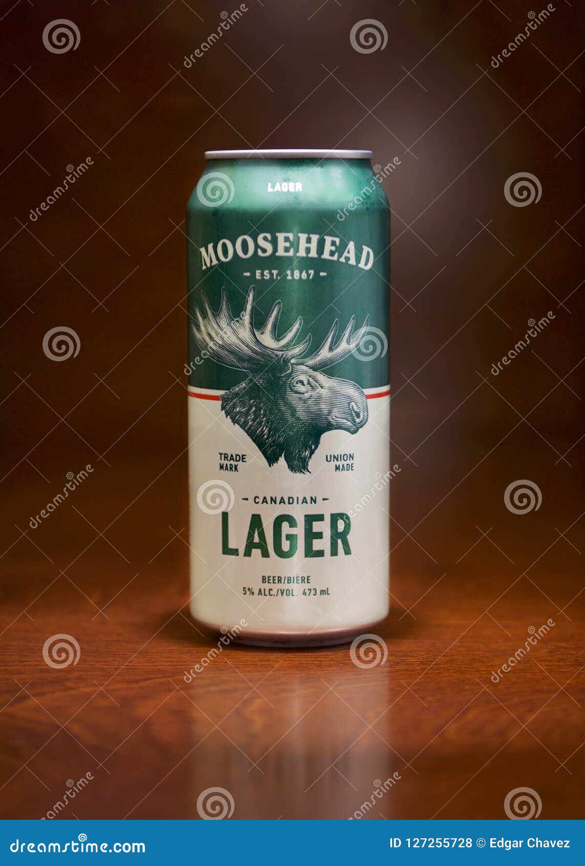 Poder De La Cerveza Dorada De Moosehead Foto de archivo editorial ...