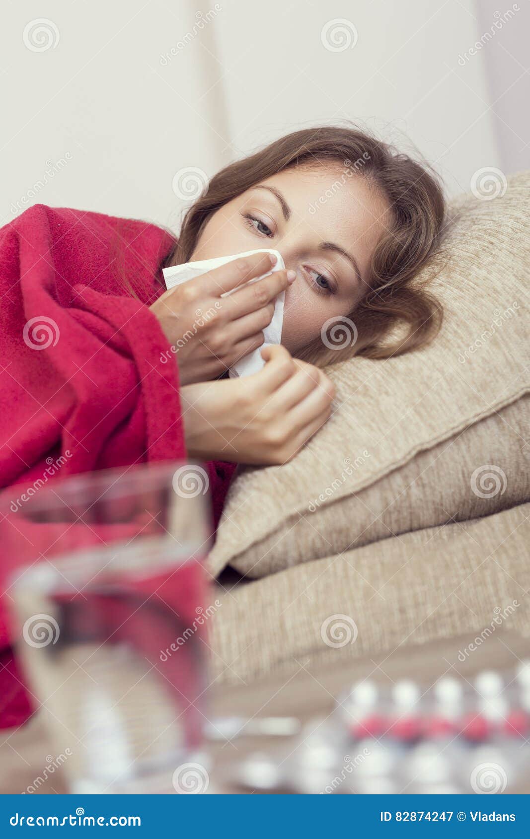 Podmuchowy nos obraz stock. Obraz złożonej z opieka, medycyna - 82874247