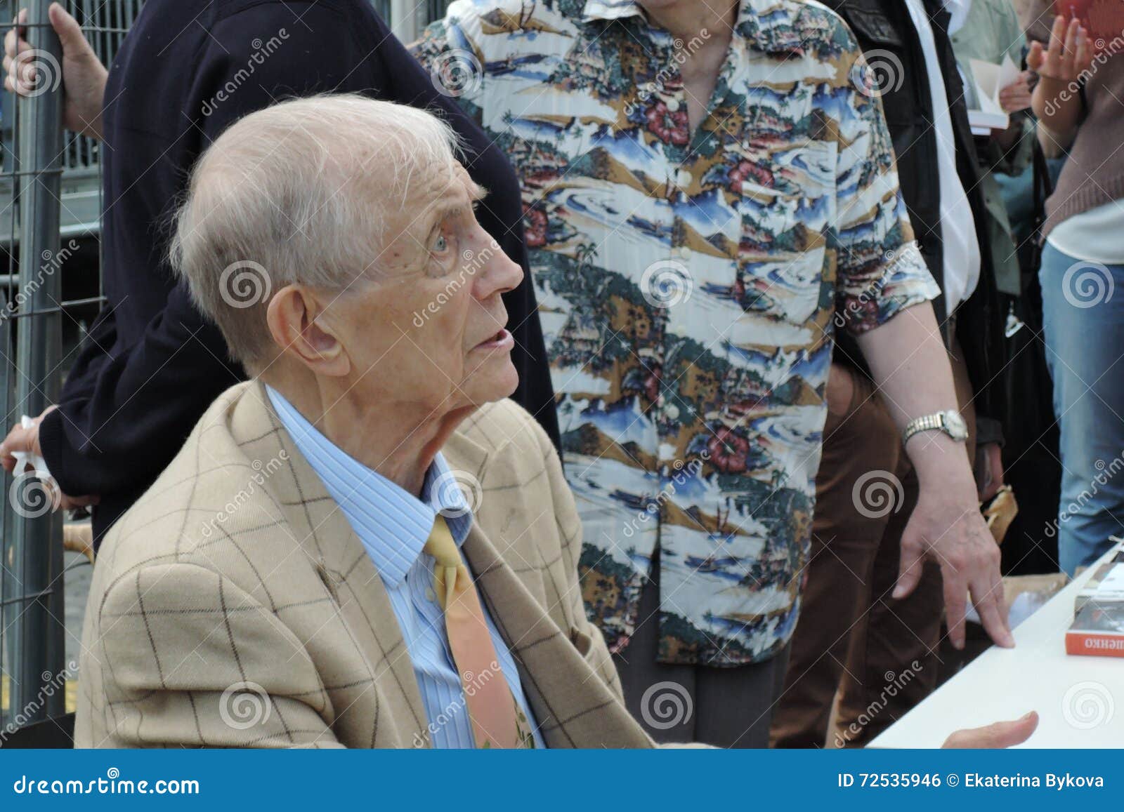 Poet Evgeny Evtushenko Editorial Photo Image Of Book 72535946