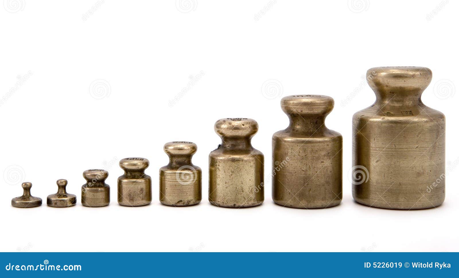 Poids en laiton image stock. Image du blanc, vieux, instrument - 5226019