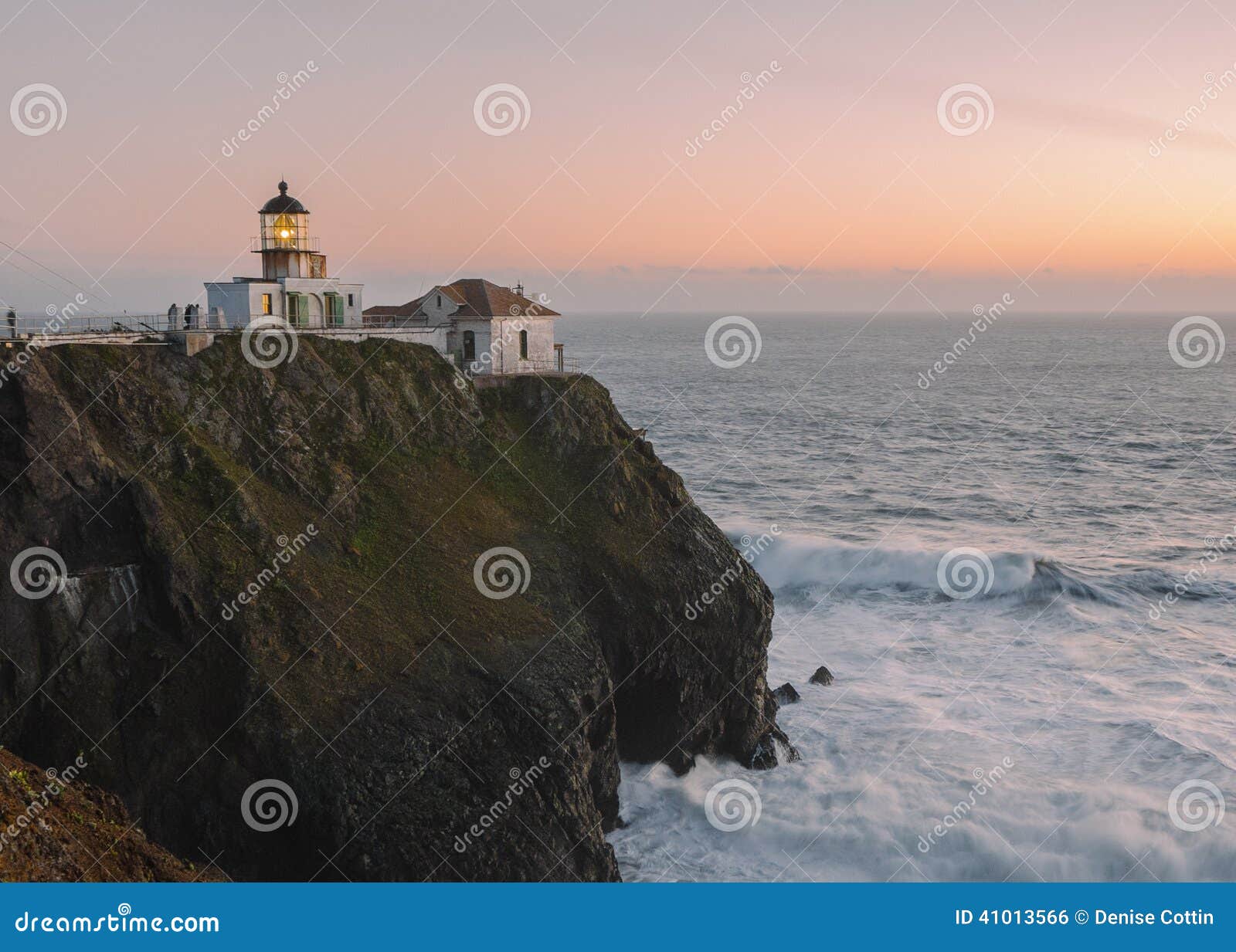 Point Bonita Lighthouse stock photo. Image of rays, waves - 41013566
