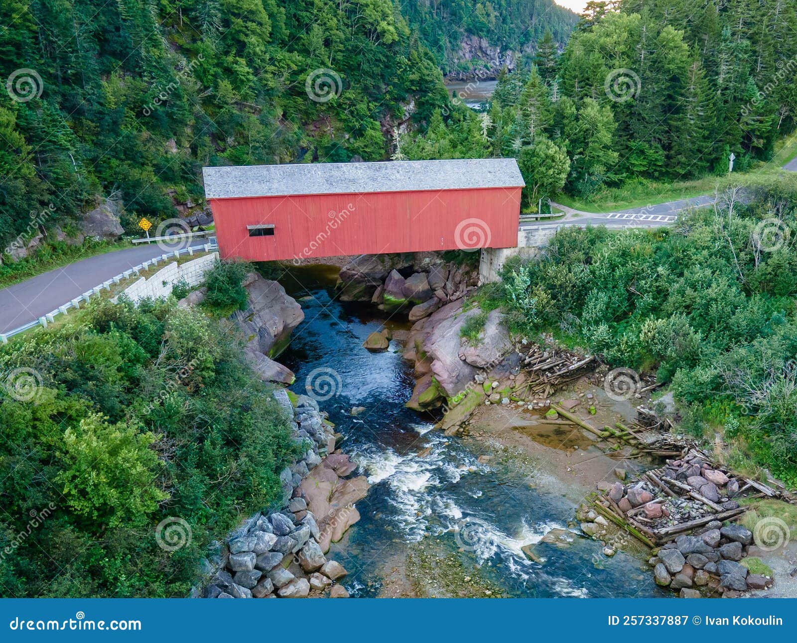 Point Wolfe Covered Bridge Fundy Biosphere Reserve in Canada Stock ...