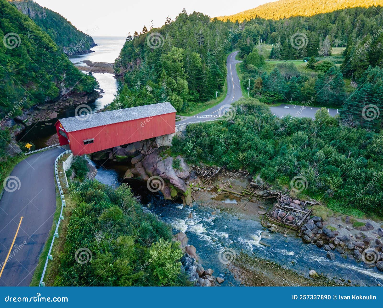 Point Wolfe Covered Bridge Fundy Biosphere Reserve in Canada Stock ...