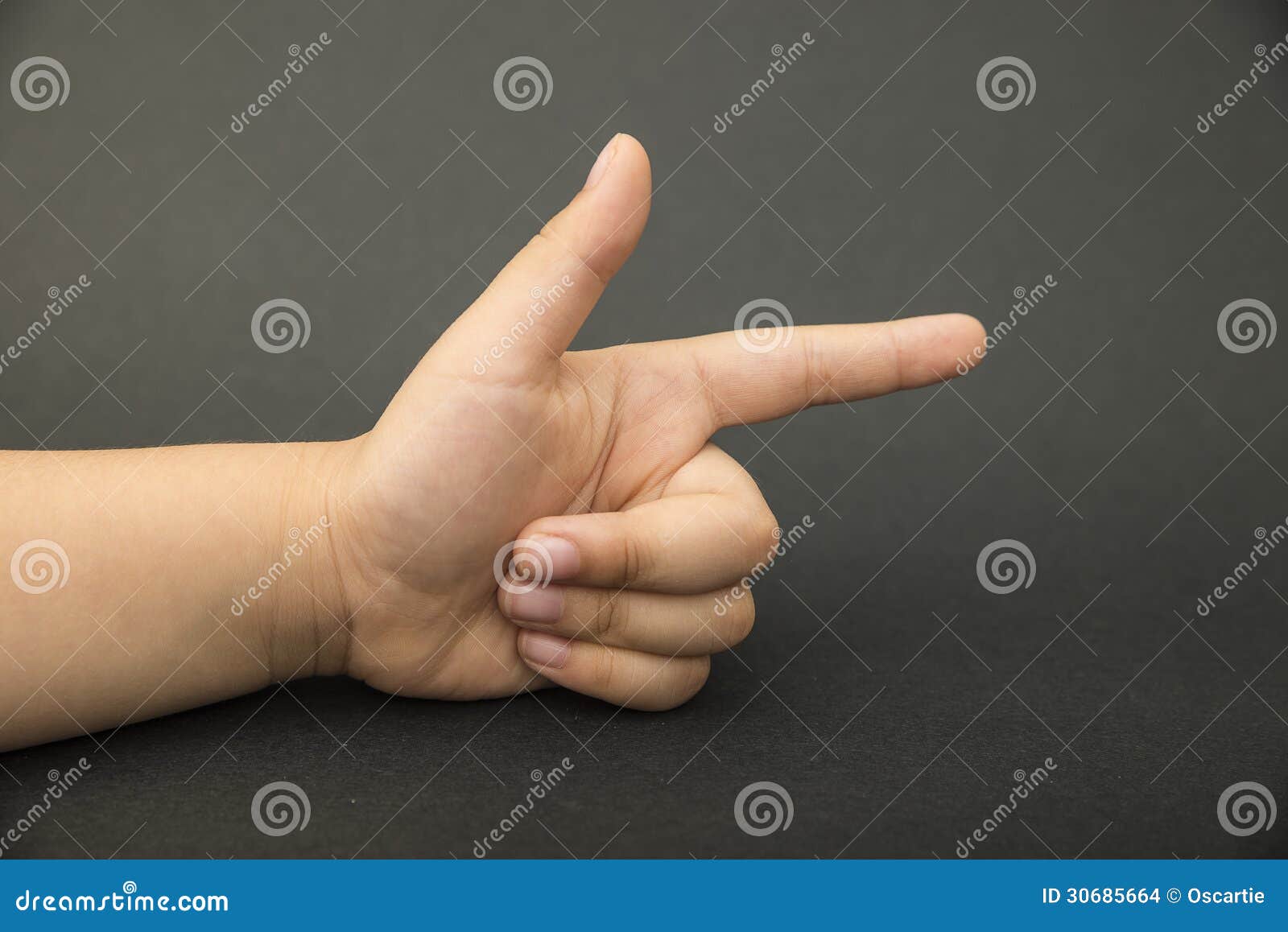 Pointage du doigt photo stock. Image du enfant, fond - 30685664