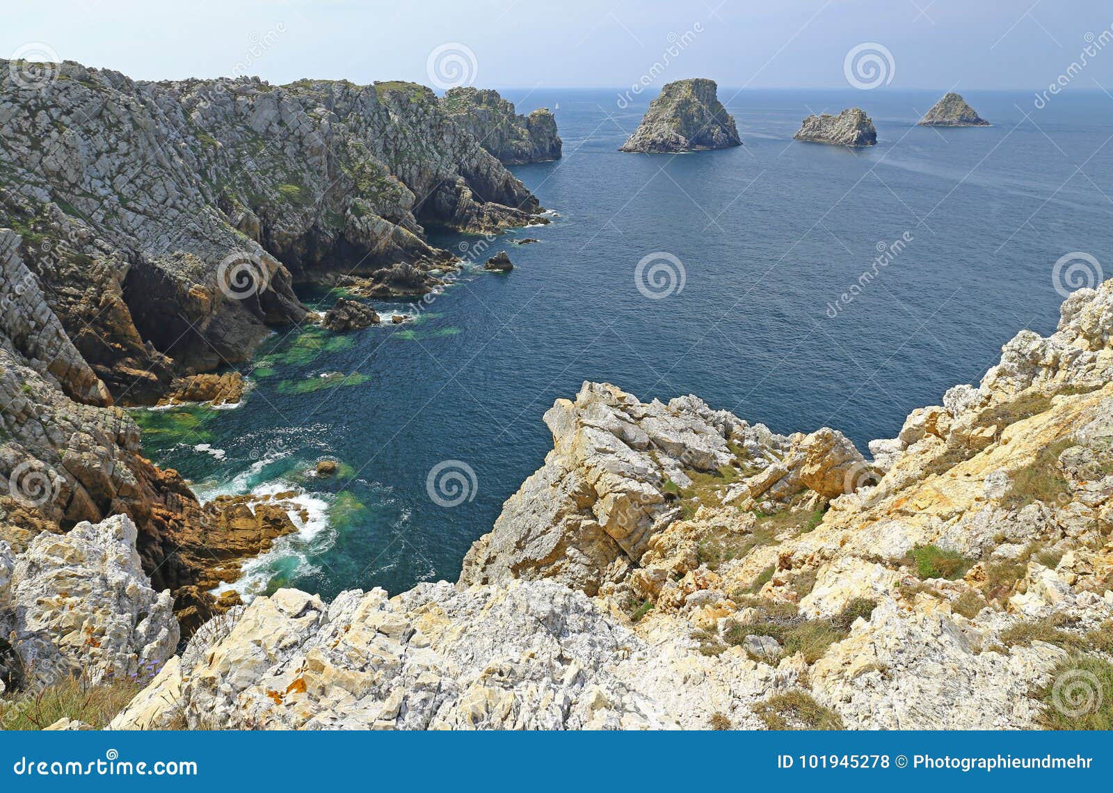 Pointe De Penhir, Ατλαντικός Ωκεανός, Γαλλία Στοκ Εικόνες - εικόνα από brittaney: 101945278