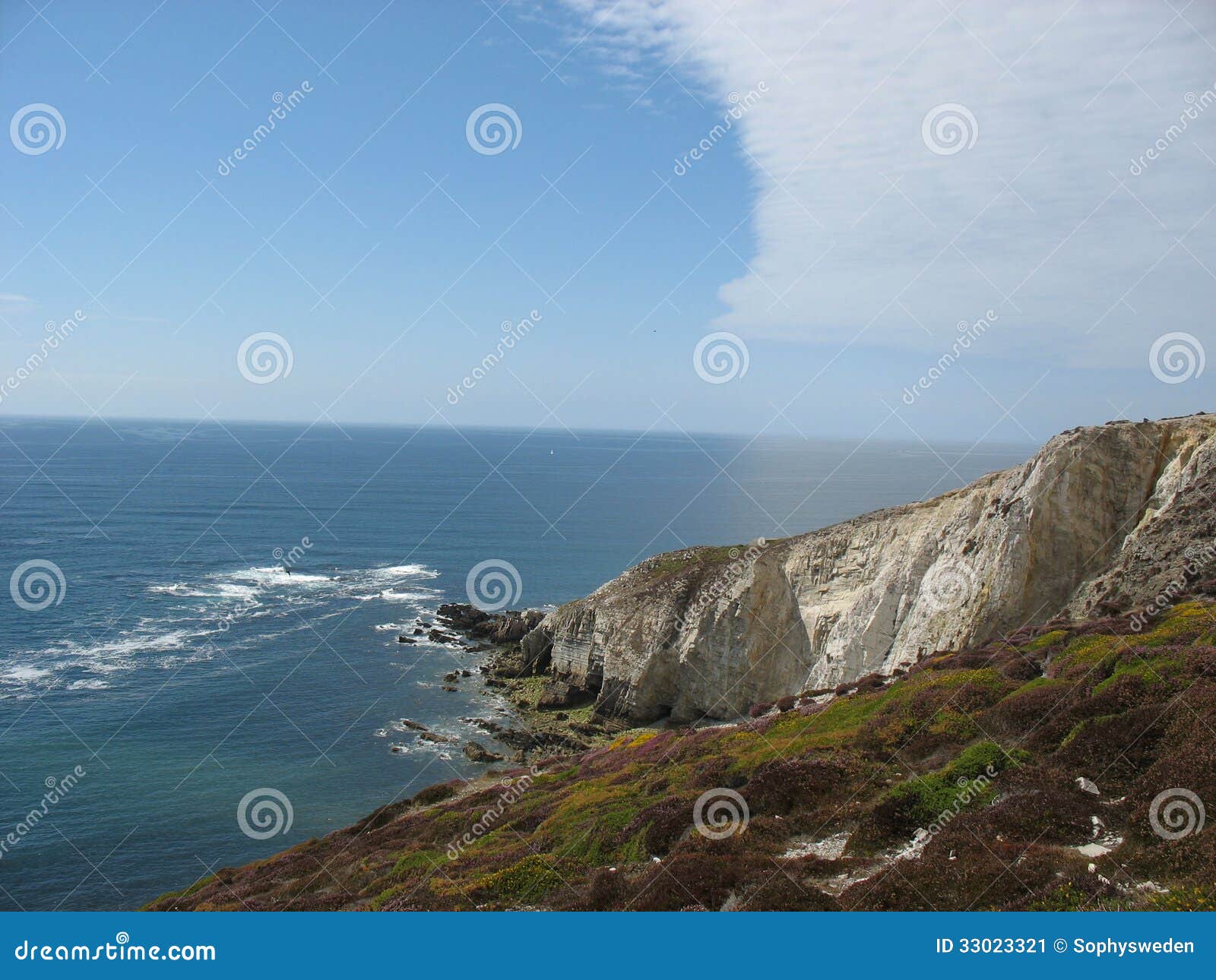 Pointe and Sea Coast in Brittany Stock Image - Image of cliff, crozon ...