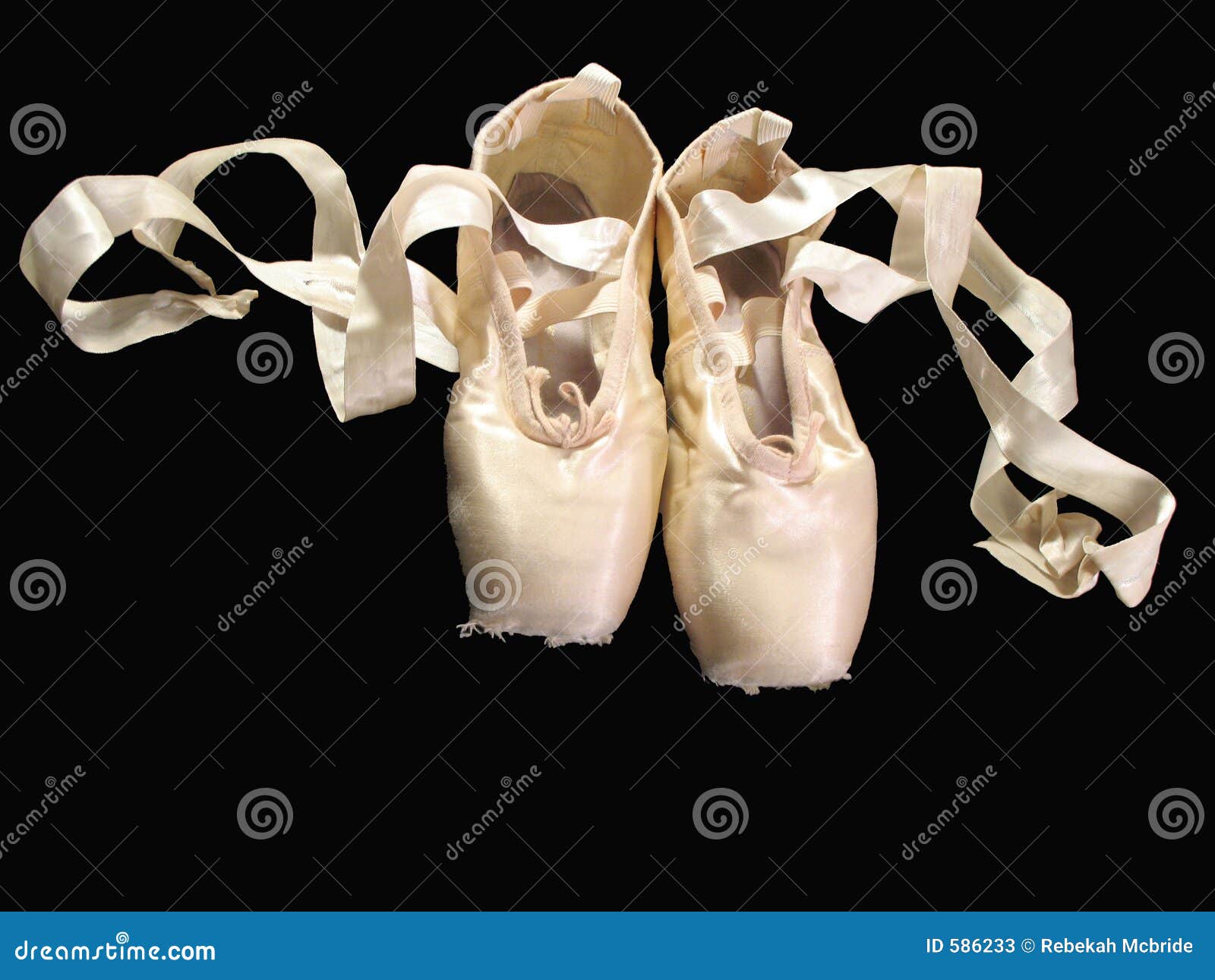Pointe shoes stock image. Image of shoes, tiptoe, pirouette - 586233