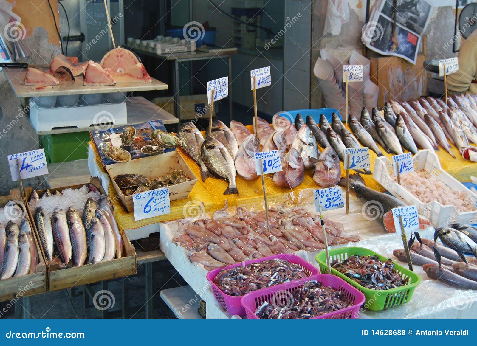 Poissonnier photo stock. Image du repas, bazar, délicieux - 14628688