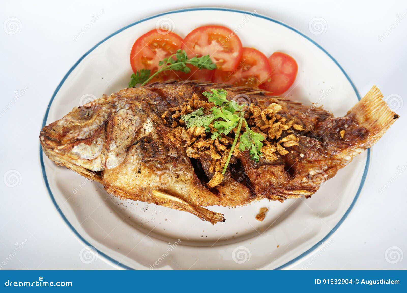 Poissons Frits De Tilapia Du Nil Photo stock - Image du filet, fond ...