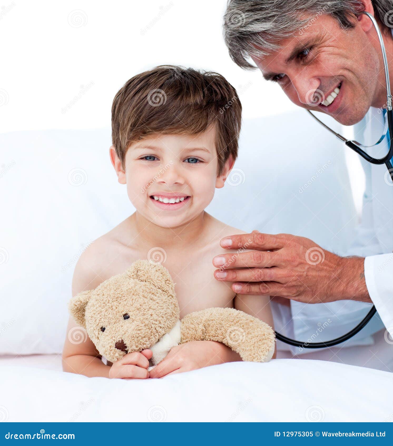 Pojke Som Kontrollerar Doktorn Little Mogen Puls S Fotografering för ...