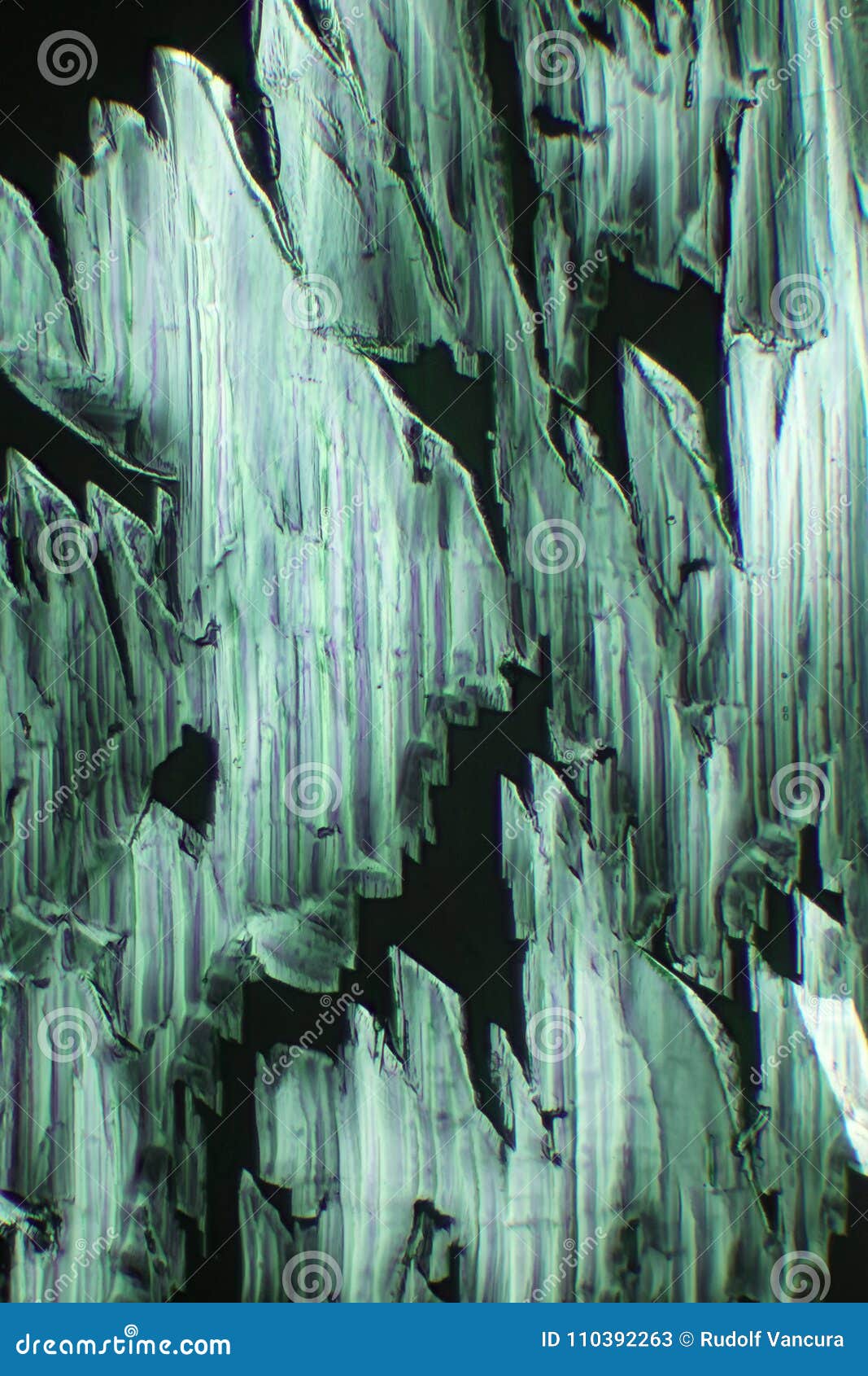 Polarized Light Makes Crystals Gleam Stock Image - Image of polarized ...