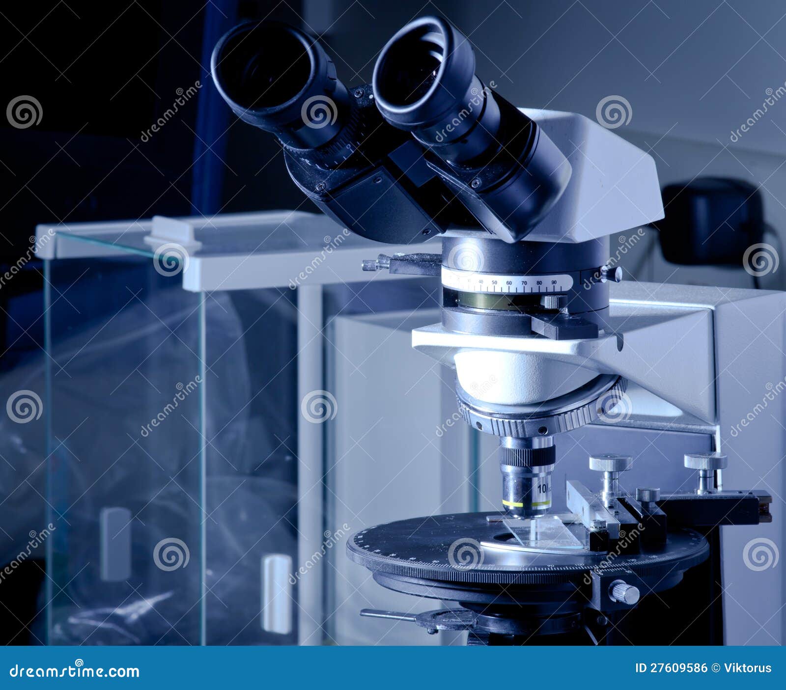 Polarizing Light Microscope Stock Photo - Image of chemistry, lens ...