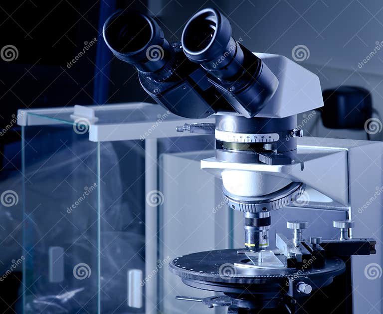 Polarizing Light Microscope Stock Photo - Image of chemistry, lens ...